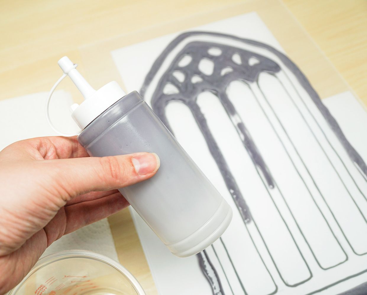 DIY Window Clings | How to Make Your Own Glass Decorations With PVA ...