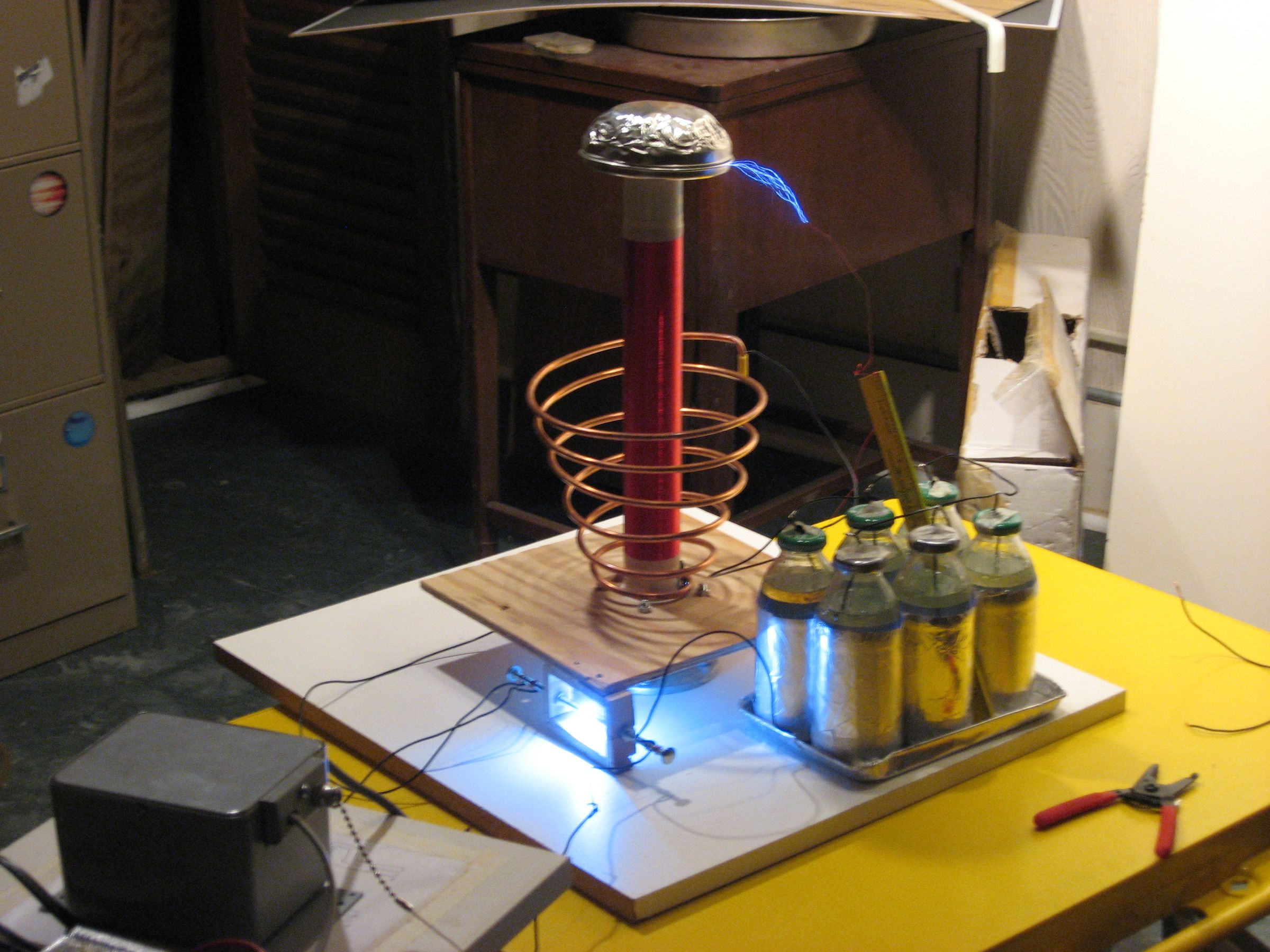 How to Build a Tesla Coil : 8 Steps (with Pictures) - Instructables