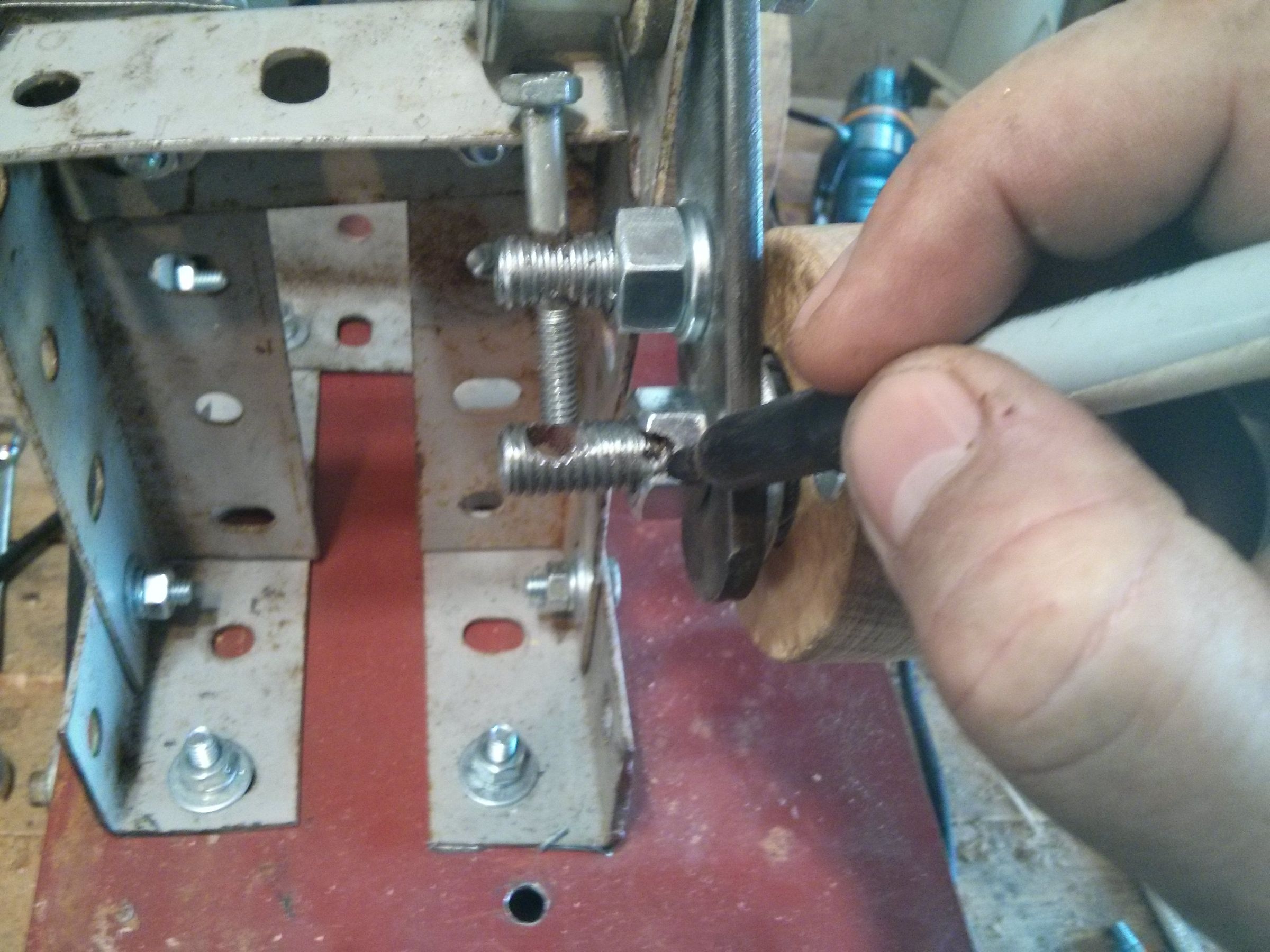 Low Budget Knife-maker's Bench Grinder : 11 Steps (with Pictures ...