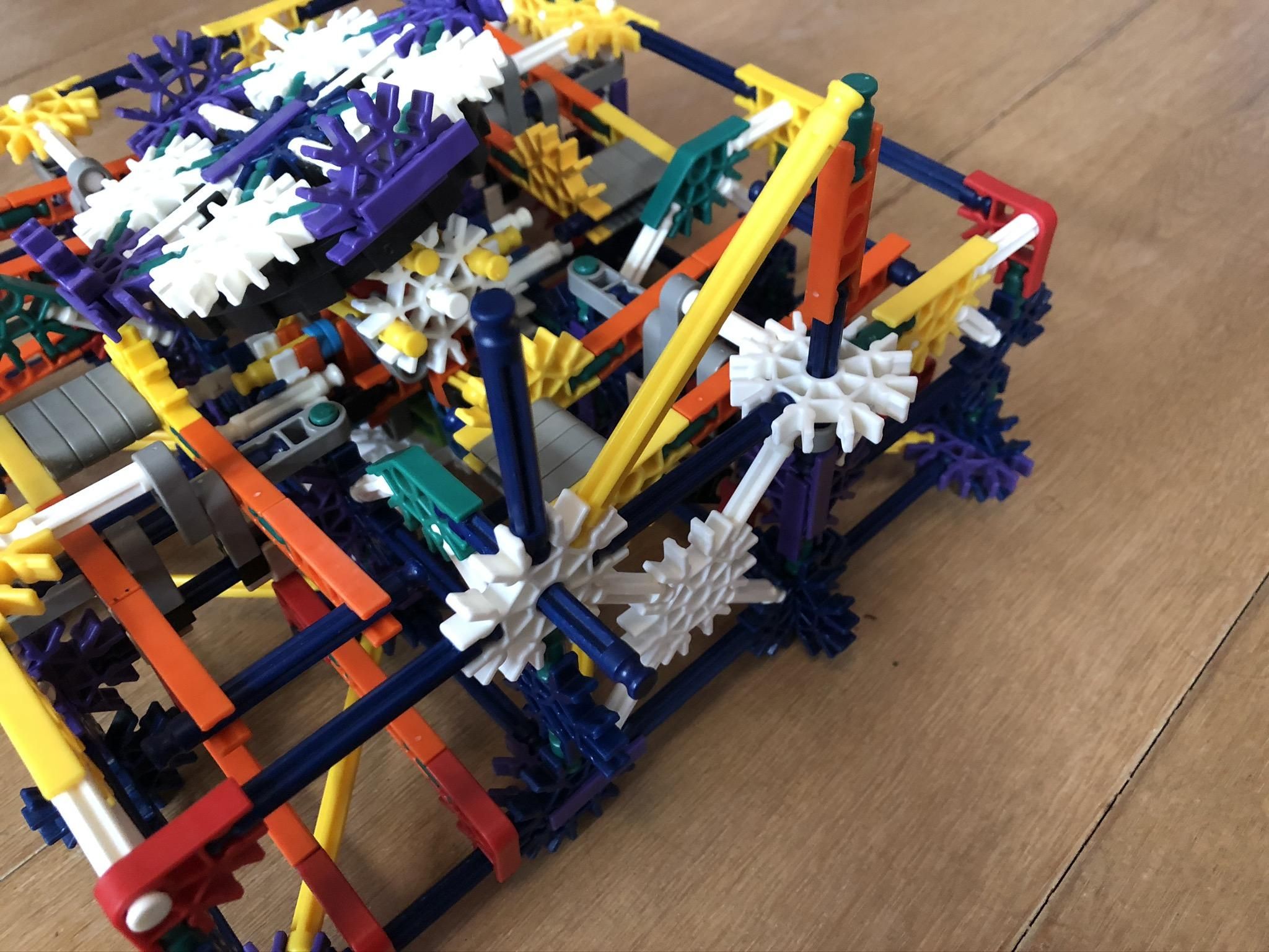 4-way Path Seperator for Knex Ball Machines : 11 Steps - Instructables