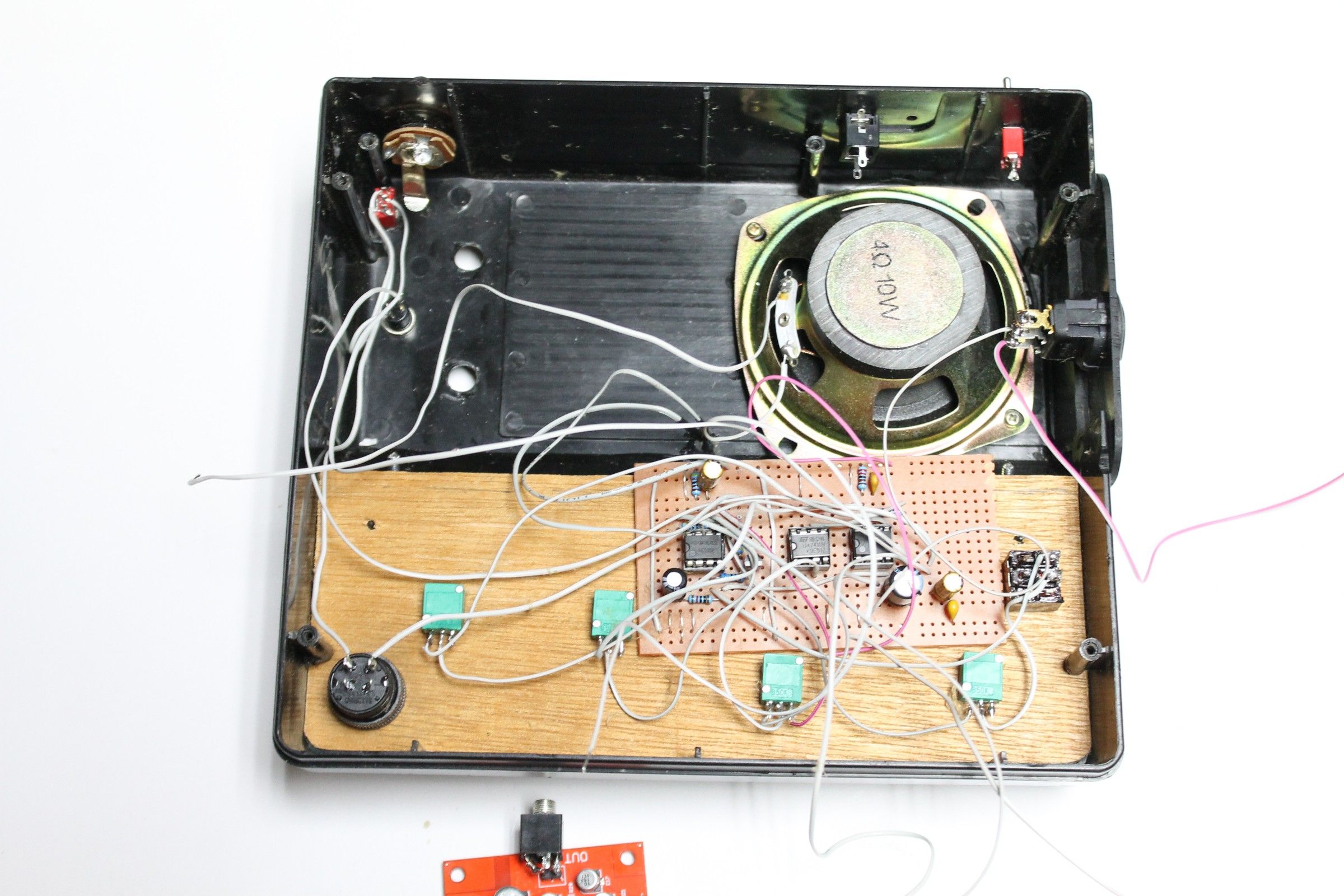 Dub Siren Synth - 555 Timers : 14 Steps (with Pictures) - Instructables