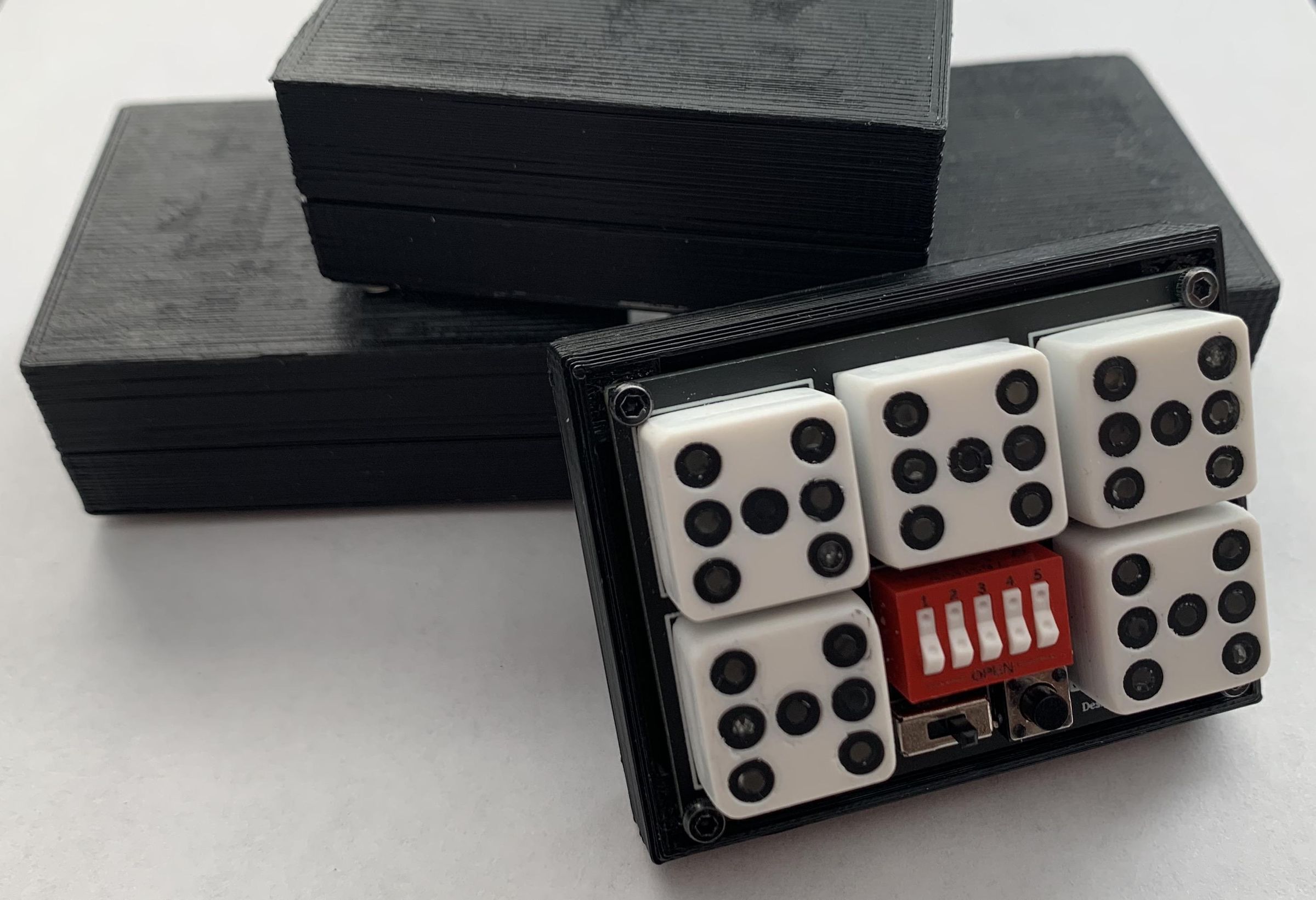 Pocket Dice! Electronic Dice for Liars Dice and More : 7 Steps (with ...
