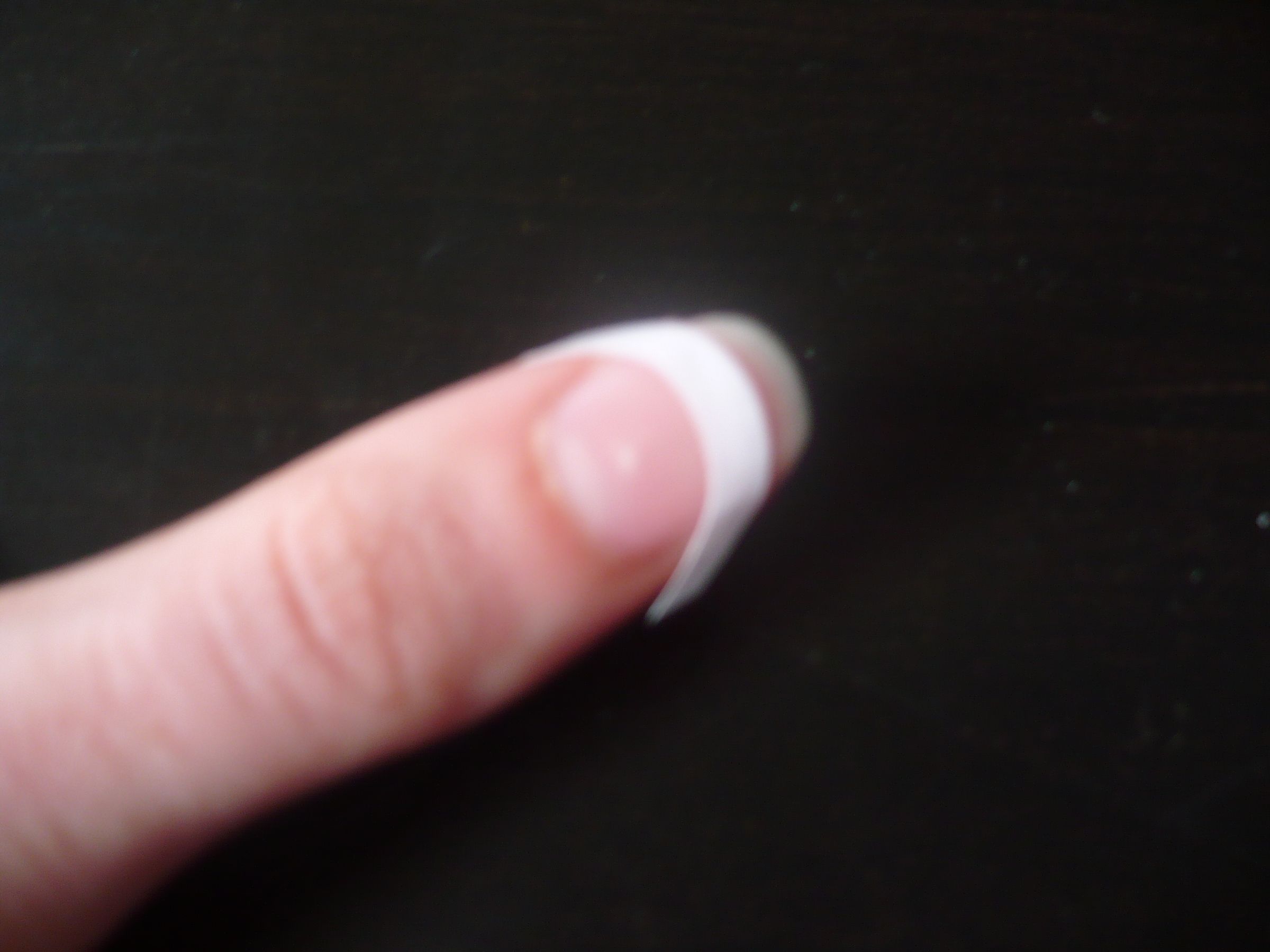 Do-it-yourself French Manicure : 5 Steps - Instructables
