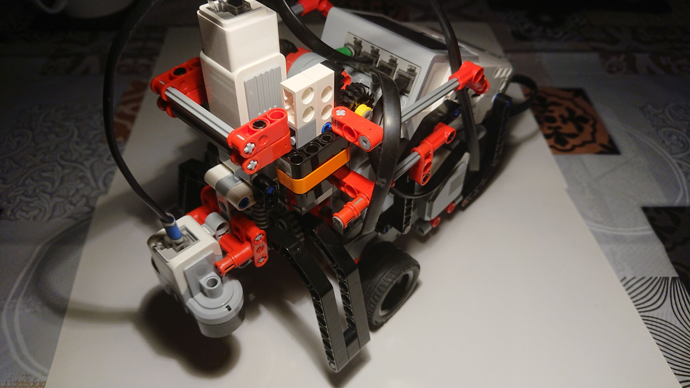 Ev3 Lego Gripper/Finder Robot : 7 Steps - Instructables