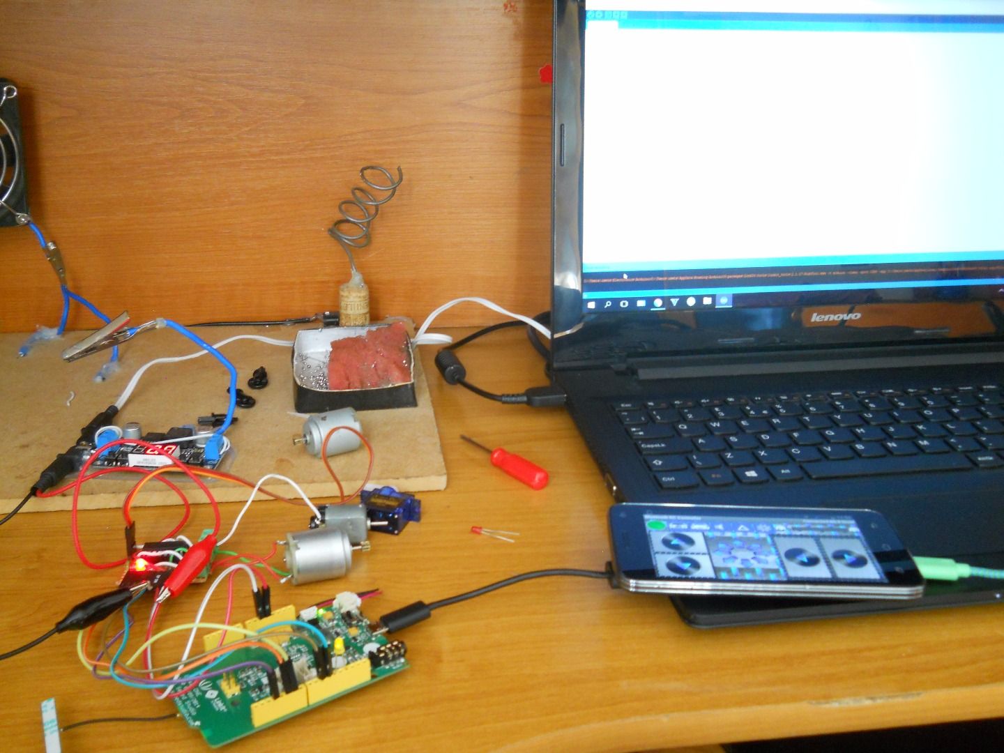 DIY Bluetooth Phone Controlled BB-8 Droid With Arduino UNO : 40 Steps ...