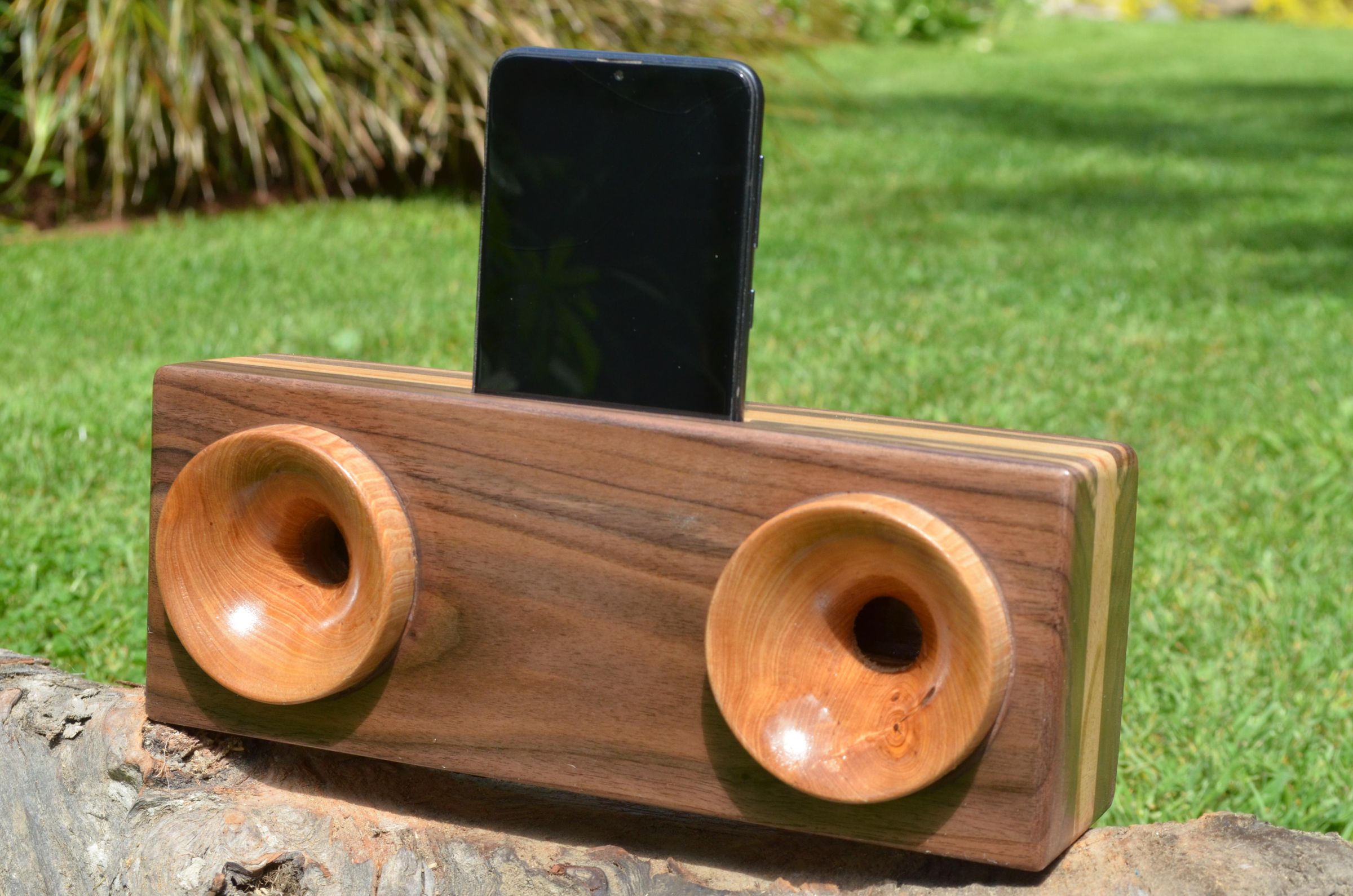 Simple Phone Speaker Amplifier : 10 Steps (with Pictures) - Instructables