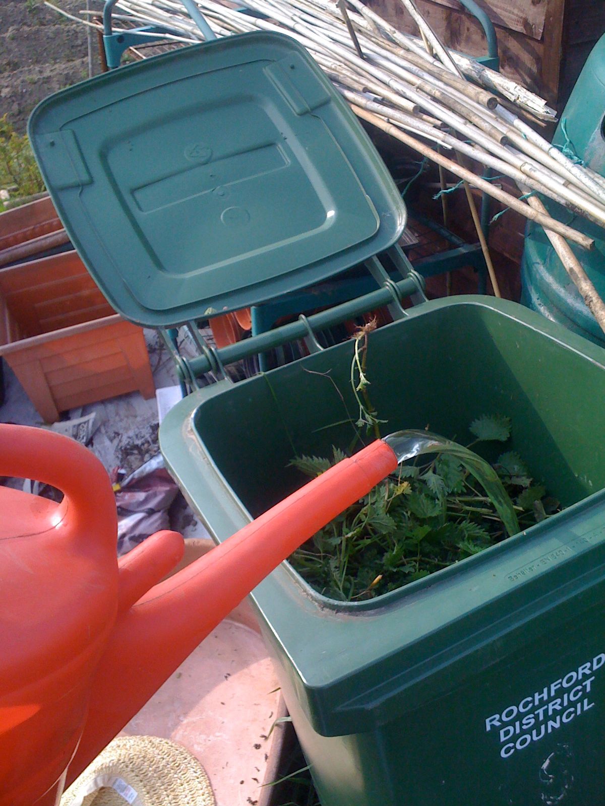 Nettle Fertiliser : 5 Steps - Instructables