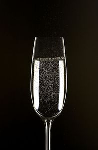 Photographing Glassware : 9 Steps (with Pictures) - Instructables