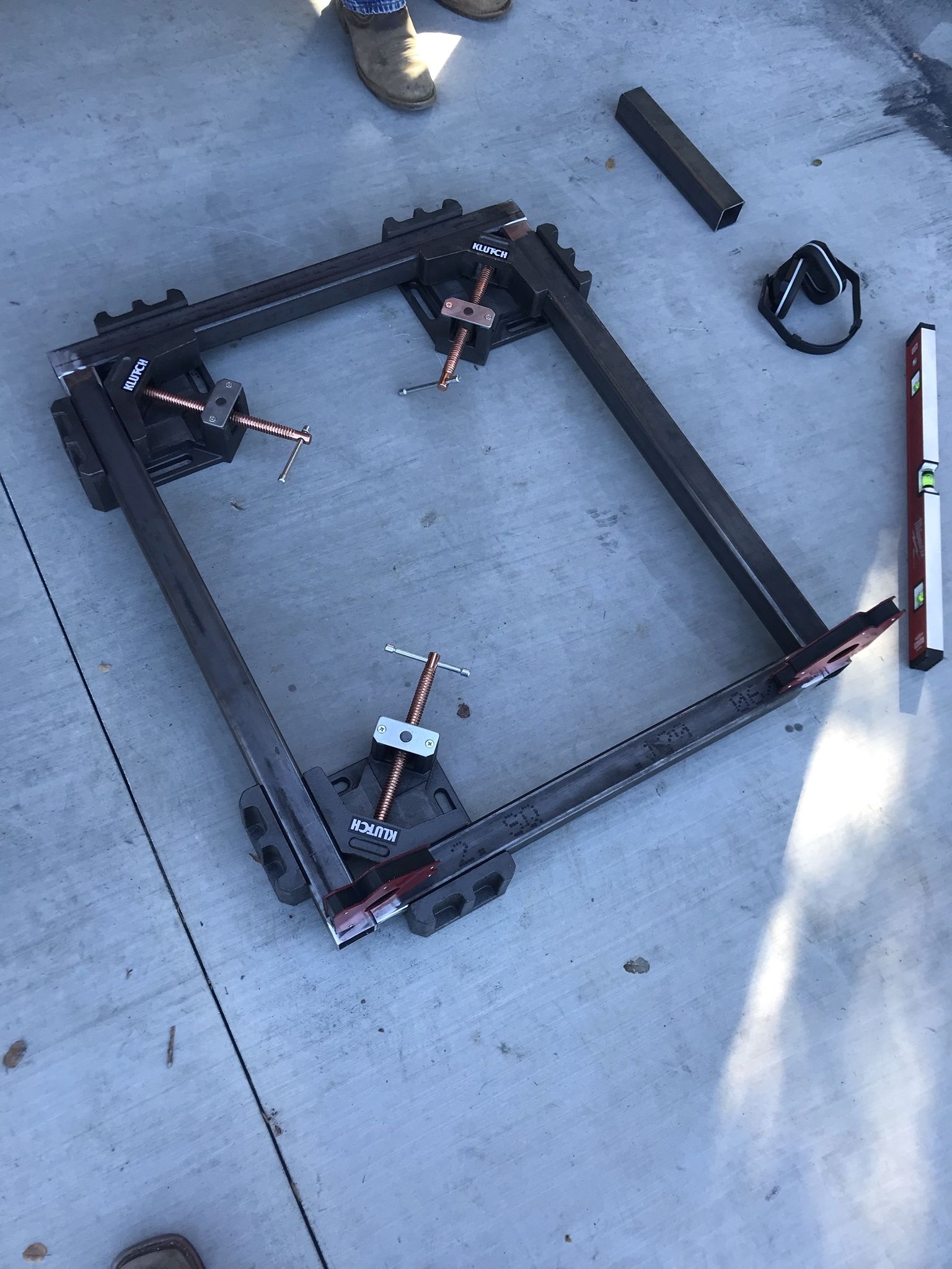 Heavy Duty Steel Welding and Work Table With Storage : 7 Steps (with ...
