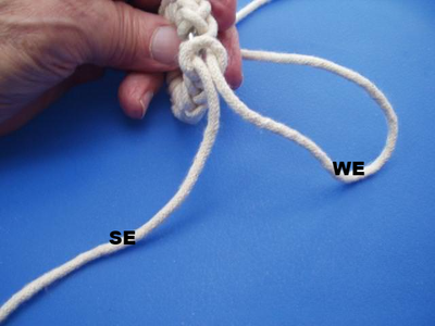 Single Strand Ringbolt Hitching : 11 Steps (with Pictures) - Instructables