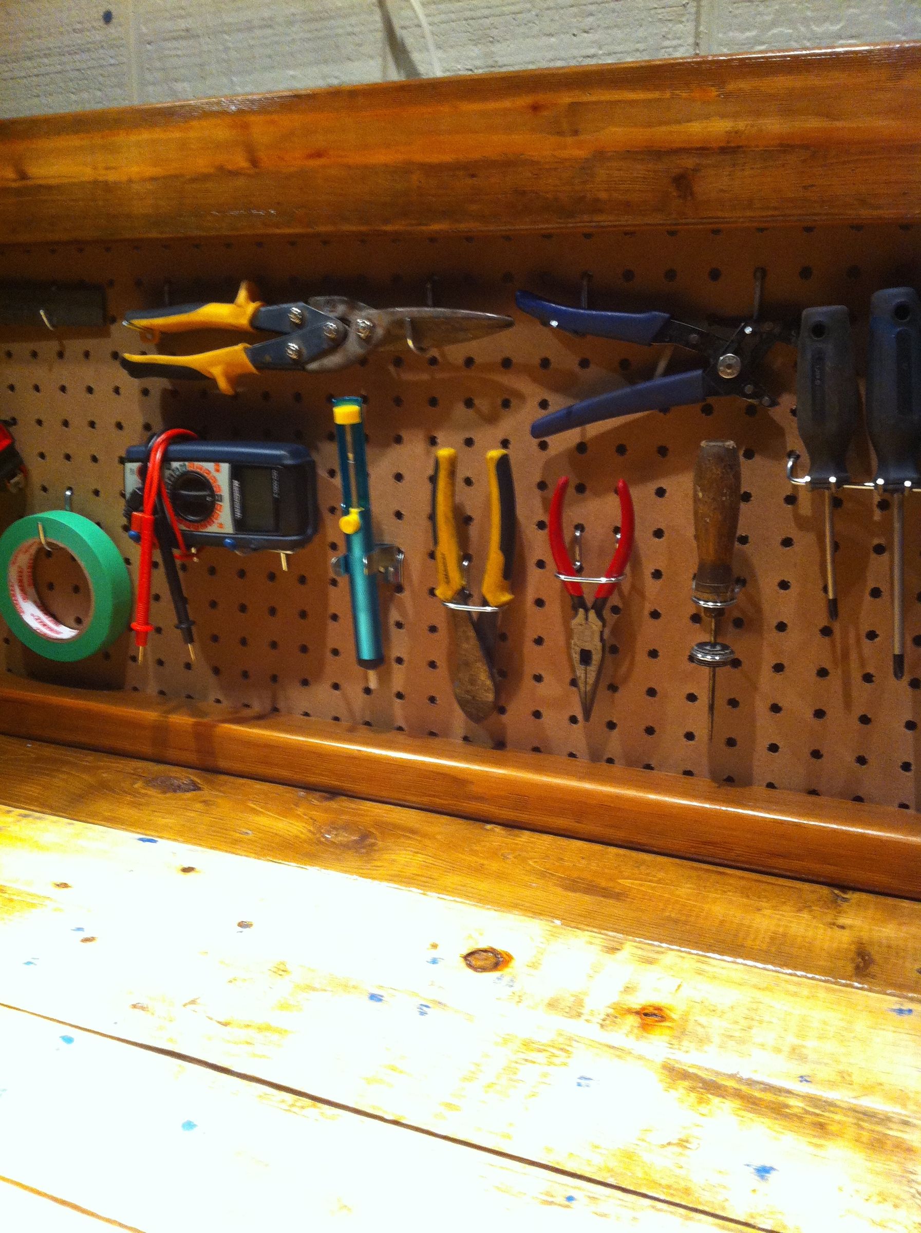 Maker/Work Bench From Scrap Wood : 9 Steps (with Pictures) - Instructables