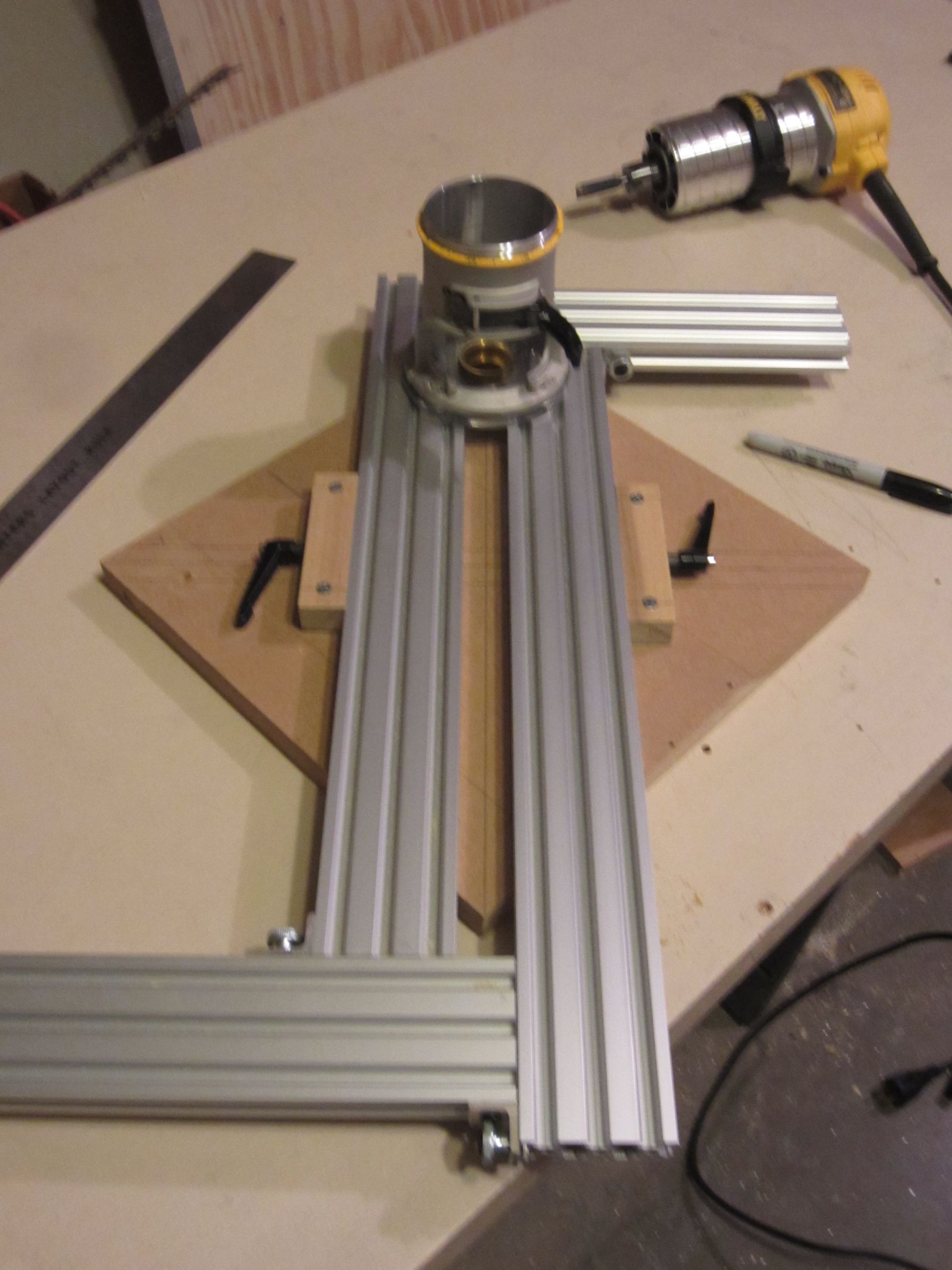 Adjustable Router Guide Template : 11 Steps (with Pictures) - Instructables