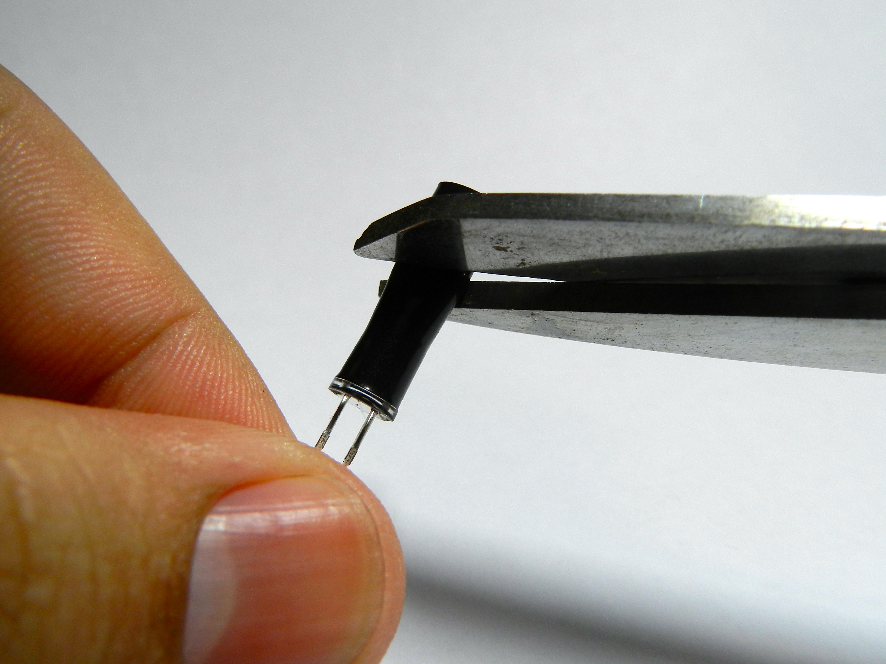 Simple IR Proximity Sensor With Arduino : 5 Steps (with Pictures ...