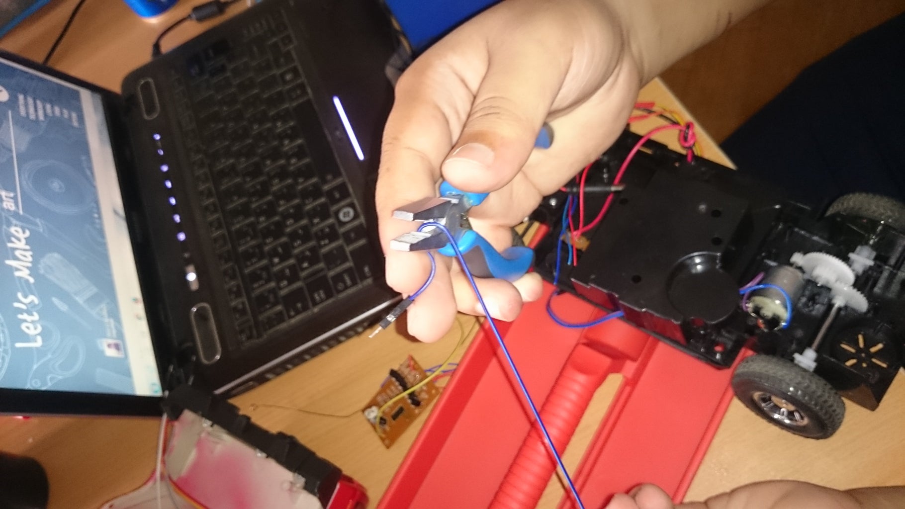 Hacking My RC Car Using Arduino and Android Smart Phone : 6 Steps (with ... Hacking My RC Car Using Arduino and Android Smart Phone : 6 Steps (with ...