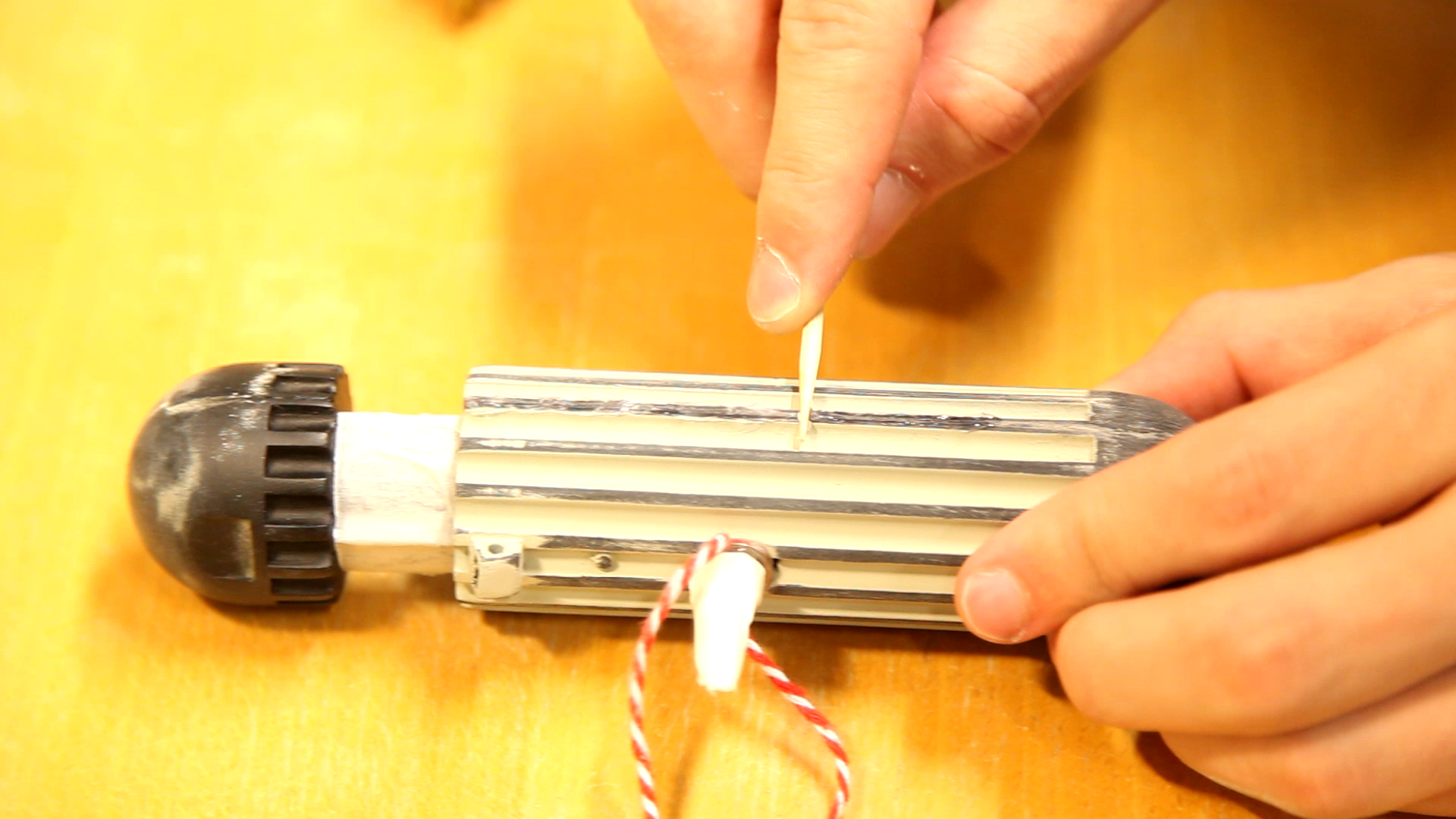 "Worlds Simplest" Neuralizer-build (Men in Black Memory Eraser) : 10 ...