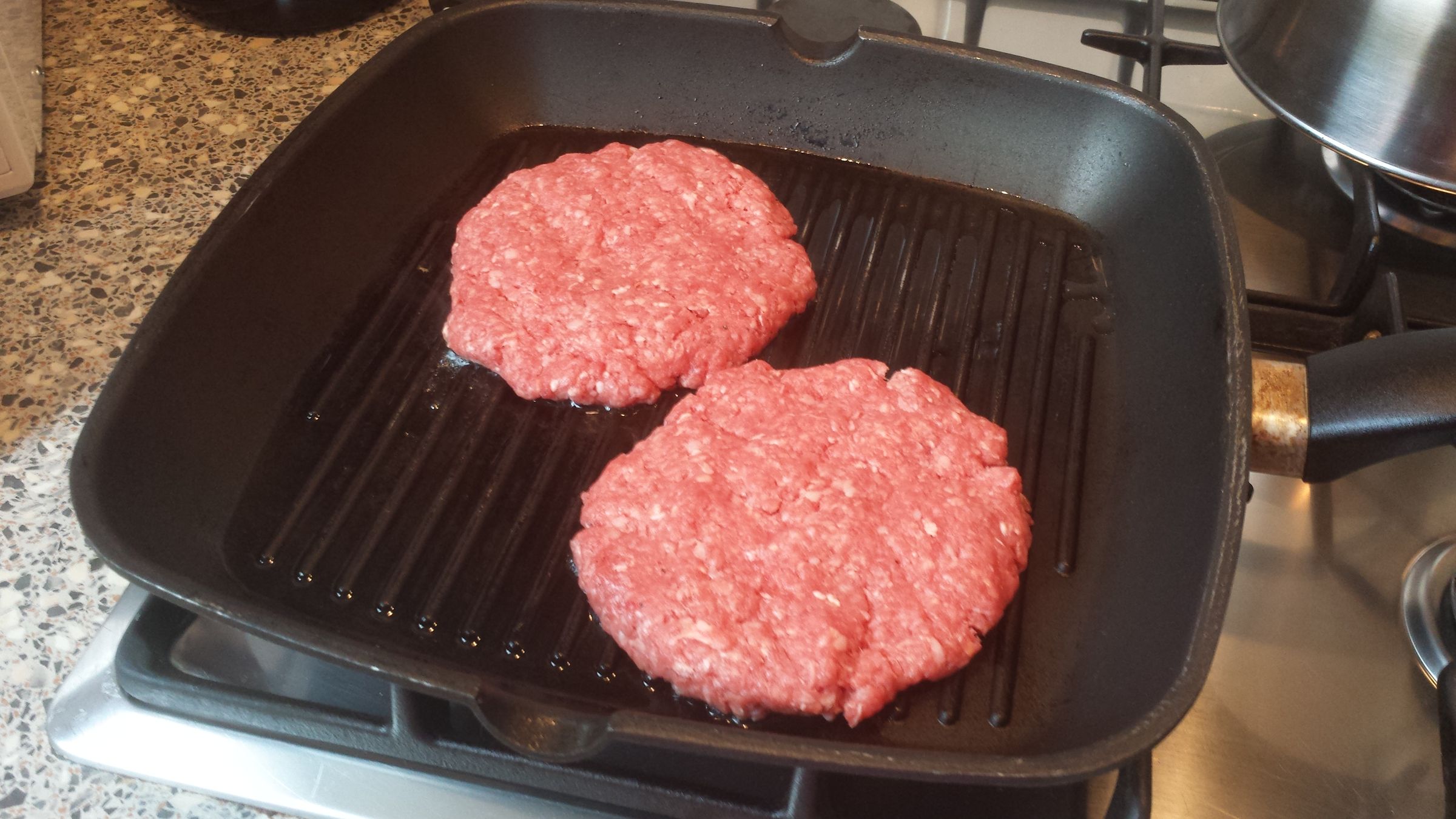 Make Your Own Big Mac : 5 Steps (with Pictures) - Instructables