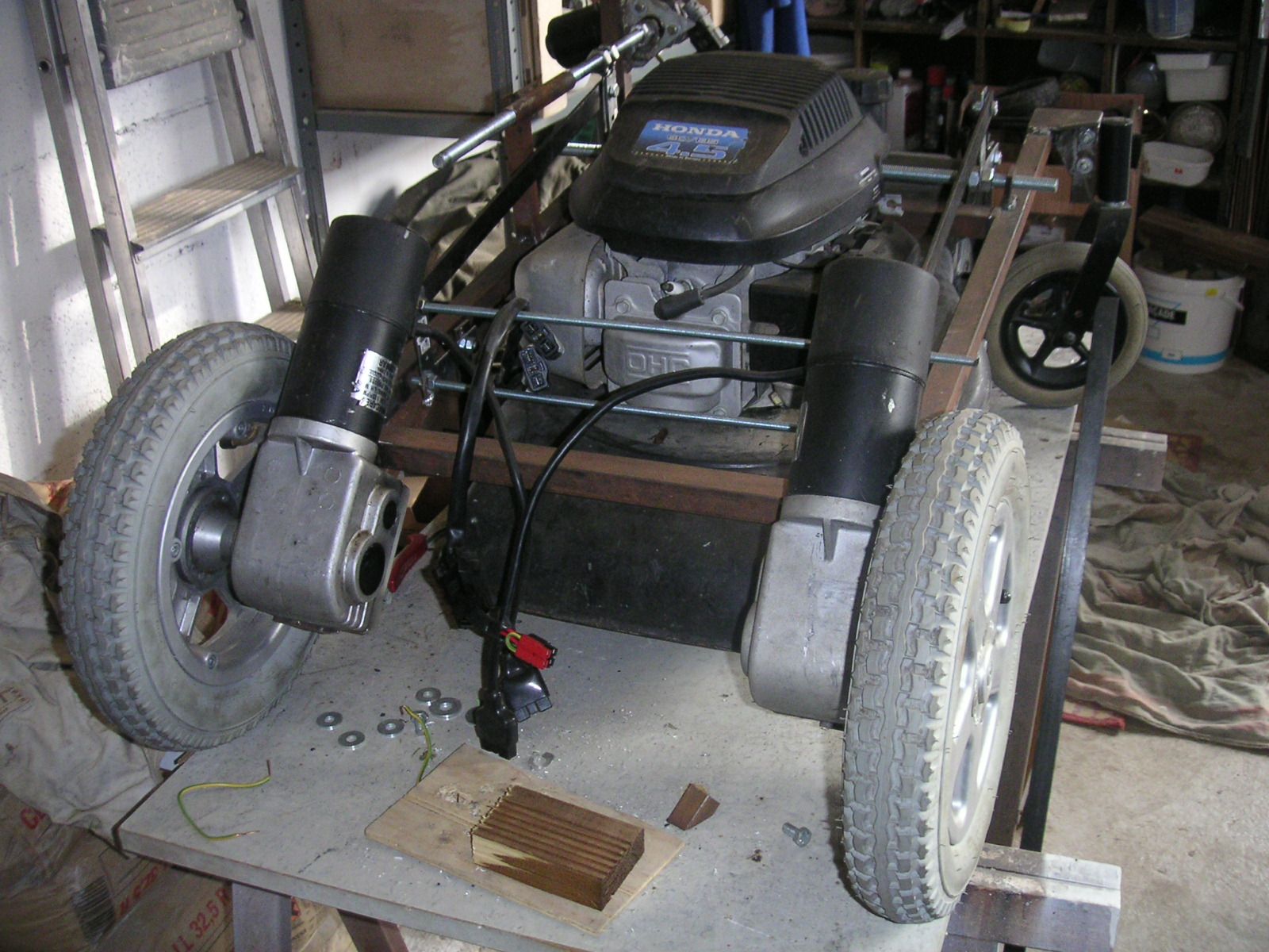 Lawn Mower RC ! by Bennurre - Instructables