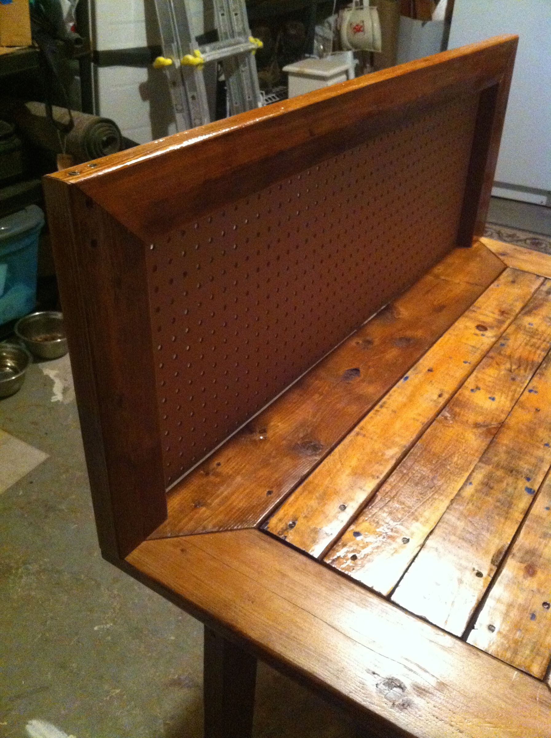 Maker/Work Bench From Scrap Wood : 9 Steps (with Pictures) - Instructables