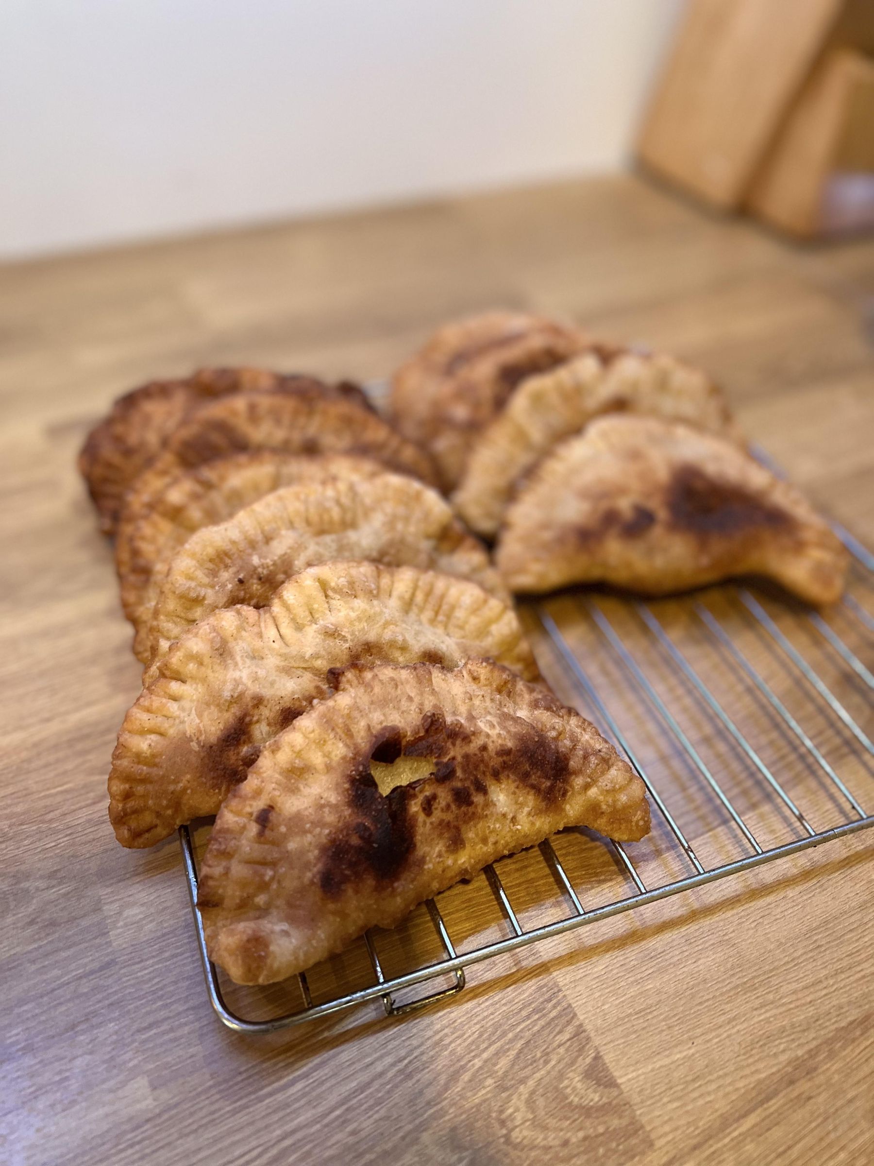 Delicious Fried Apple Hand Pies : 4 Steps (with Pictures) - Instructables