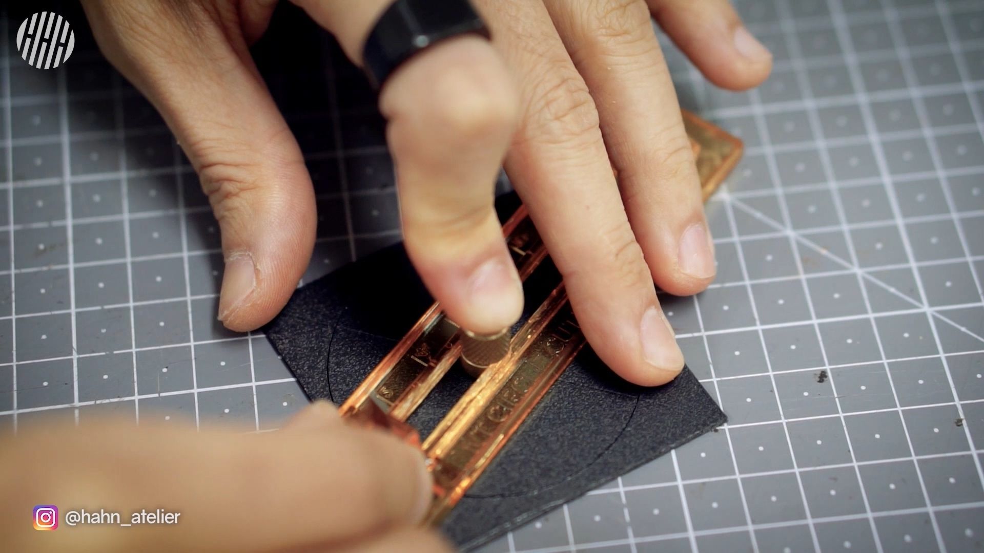 Pocket Watch Leather Case : 19 Steps (with Pictures) - Instructables