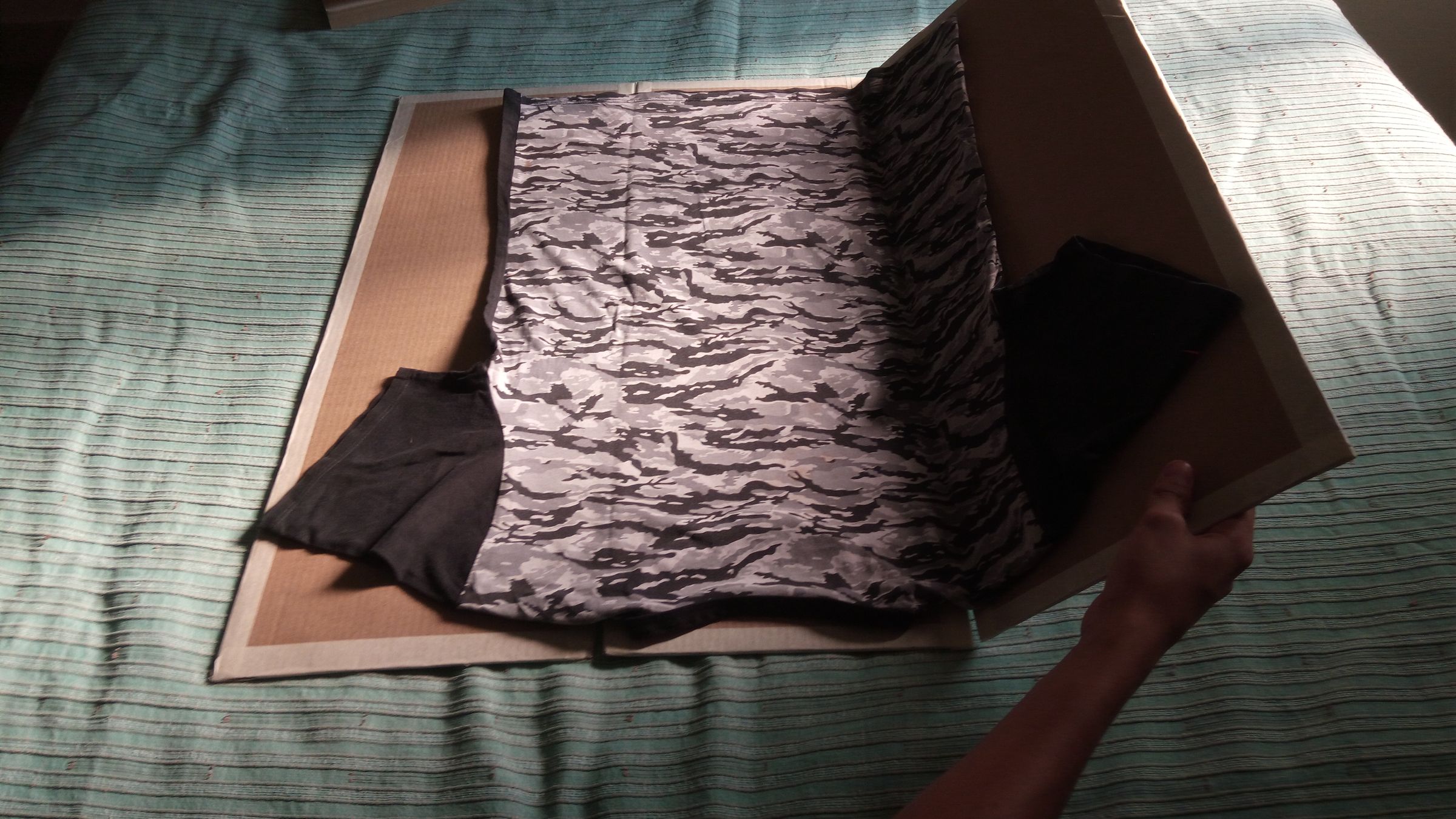 A Cardboard Device: THE SHIRT FOLDER : 6 Steps (with Pictures ...