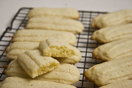 Classic Piped Shortbread Cookies : 6 Steps (with Pictures) - Instructables