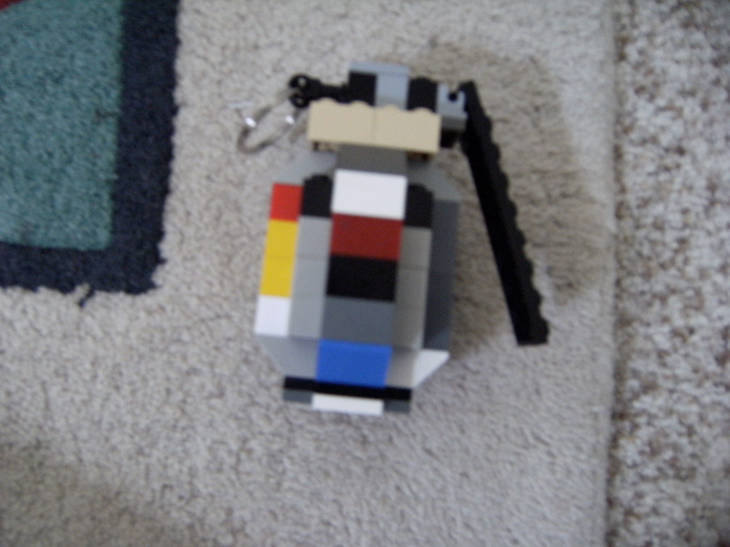 How to Make a LEGO Grenade! : 11 Steps - Instructables