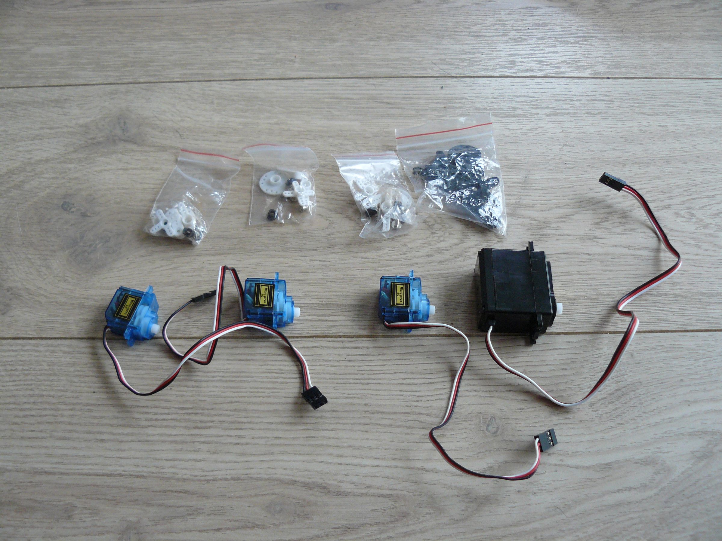 A Fully 3D Printable GlaDOS Robotic Ceiling Arm Lamp : 11 Steps (with ...