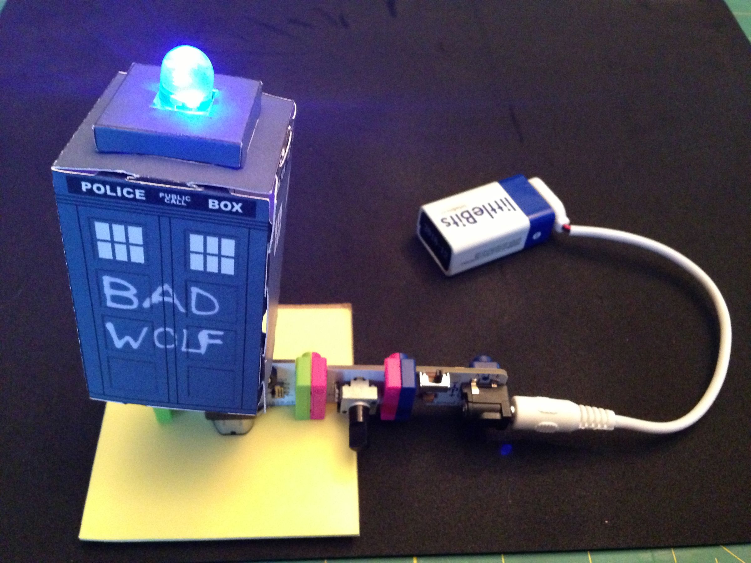 Spinning Blinking Papercraft Tardis : 6 Steps (with Pictures) - Instructables
