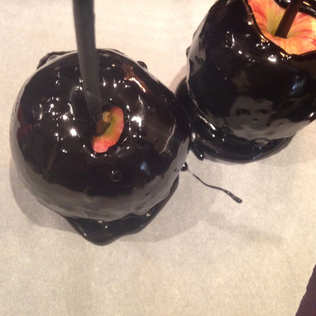 Caramel Poison Apples : 4 Steps (with Pictures) - Instructables