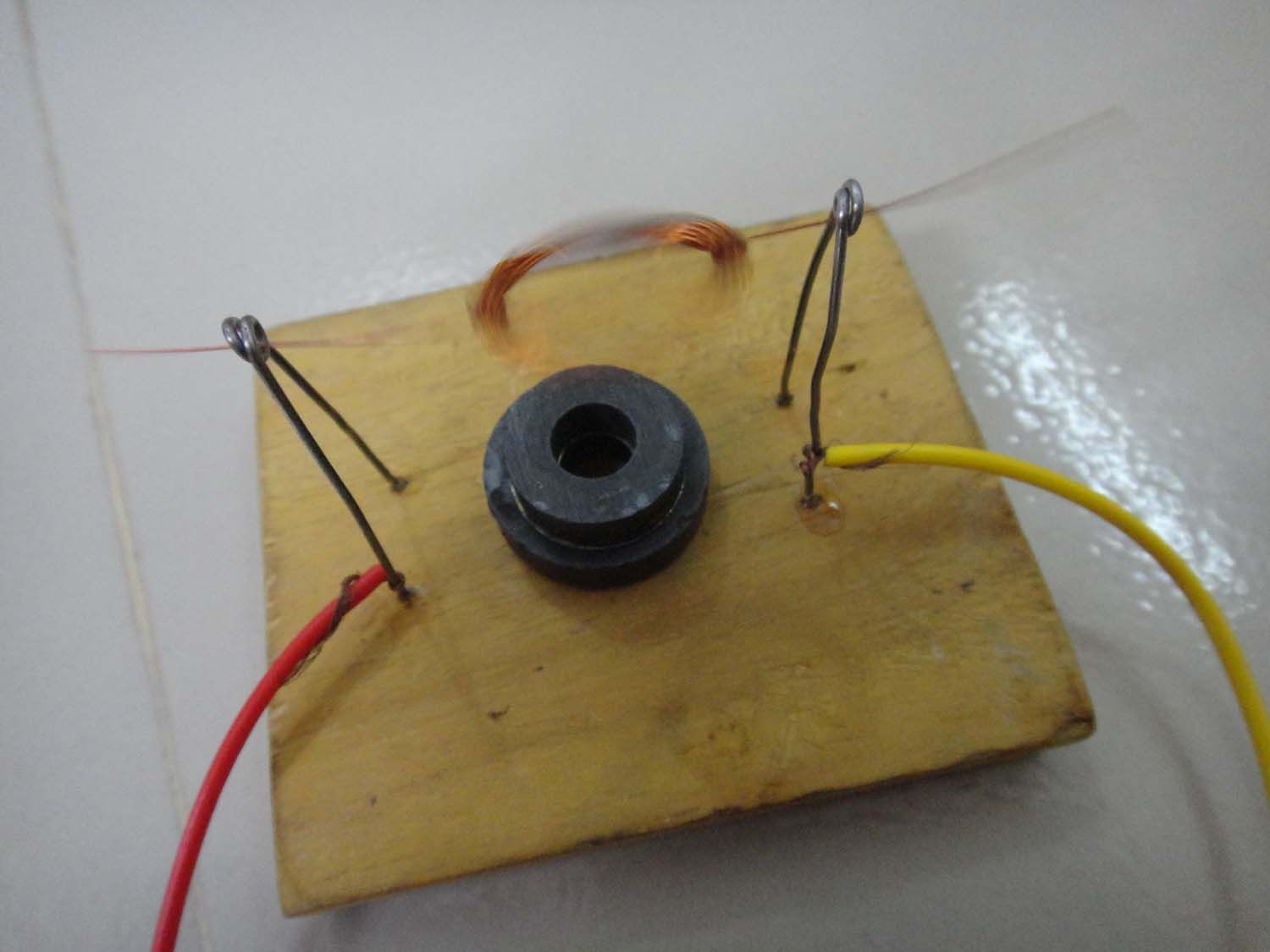 Make a Motor Very Easily : 11 Steps (with Pictures) - Instructables