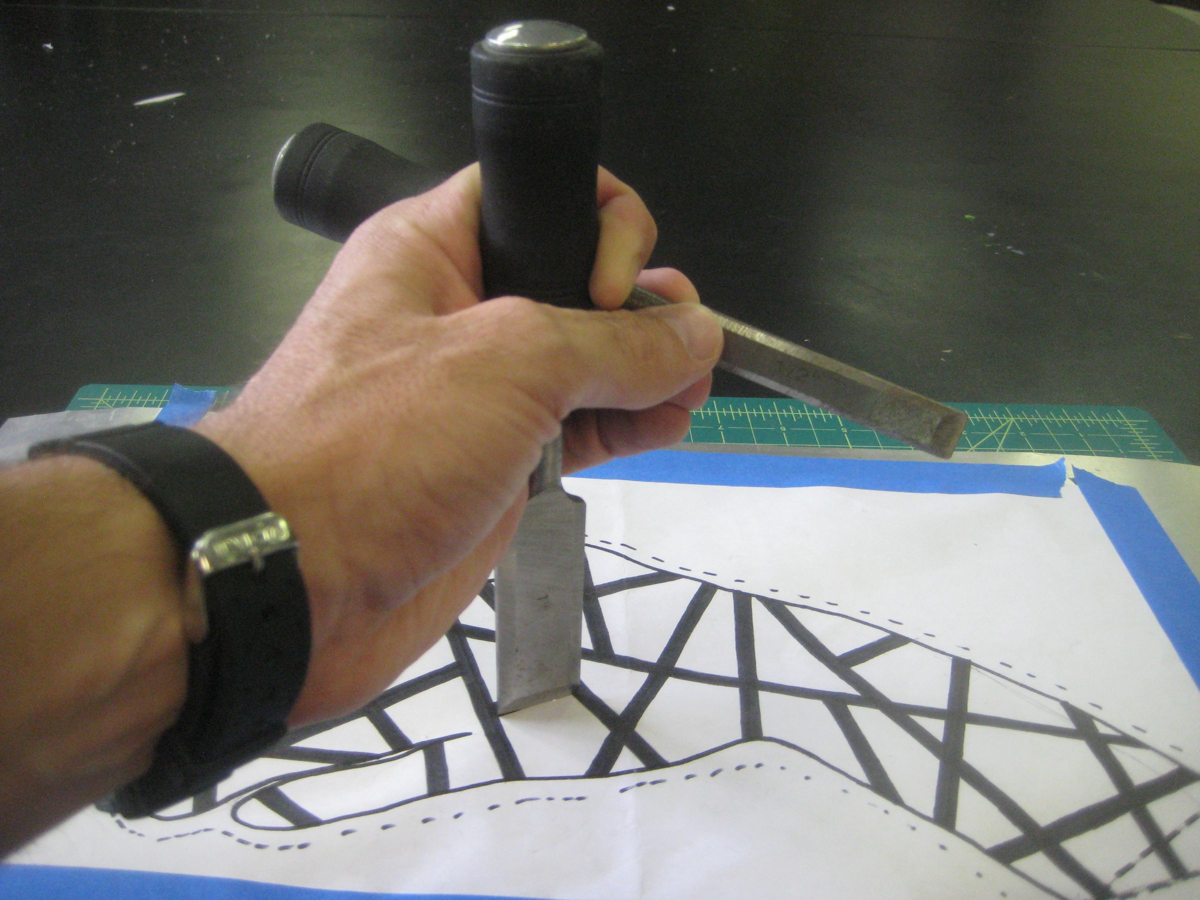 How to Chisel Aluminum Flashing Into Any Design or Sculpture : 10 Steps ...