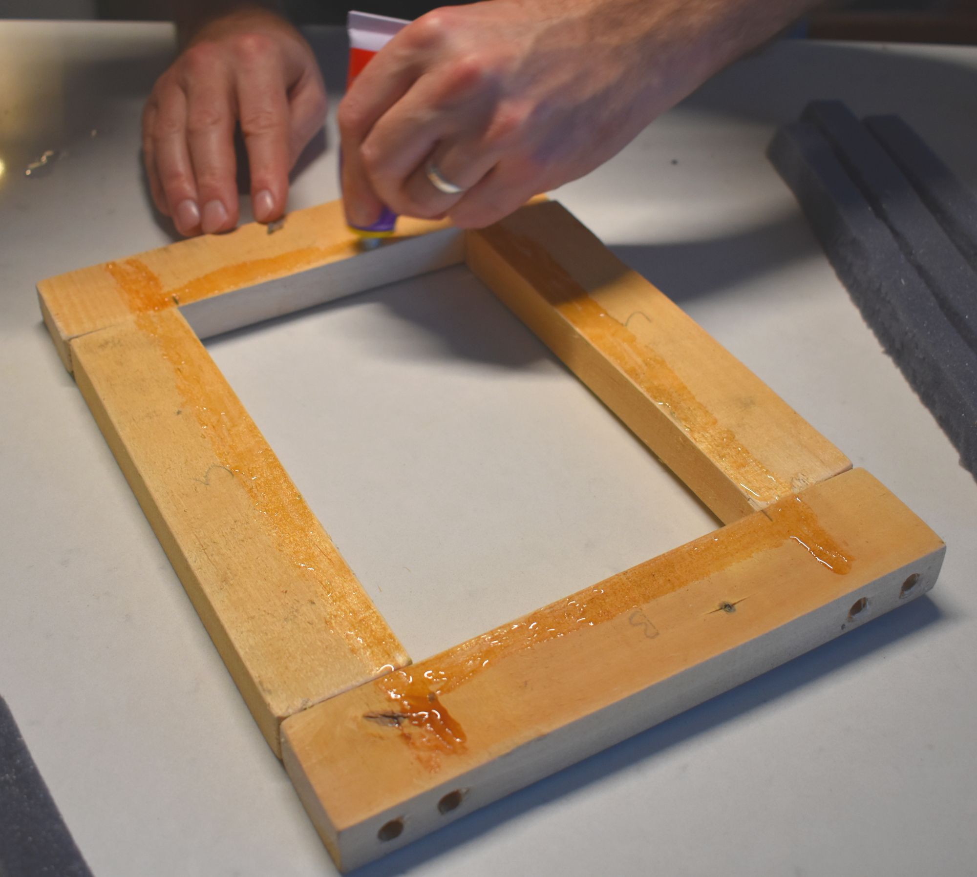 Paper Mould and Deckle : 4 Steps (with Pictures) - Instructables