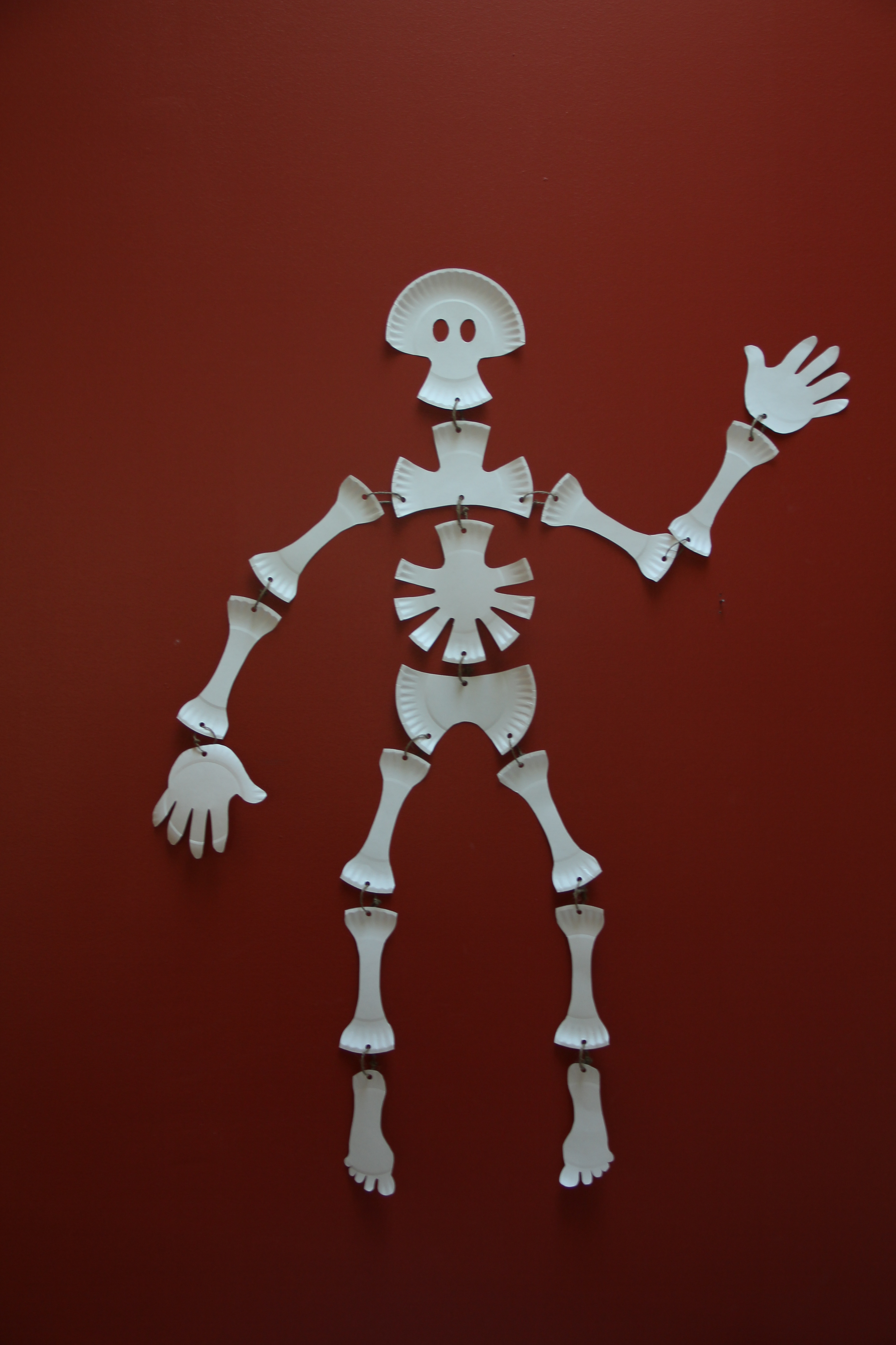 Paper Plate Skeleton : 4 Steps (with Pictures) - Instructables