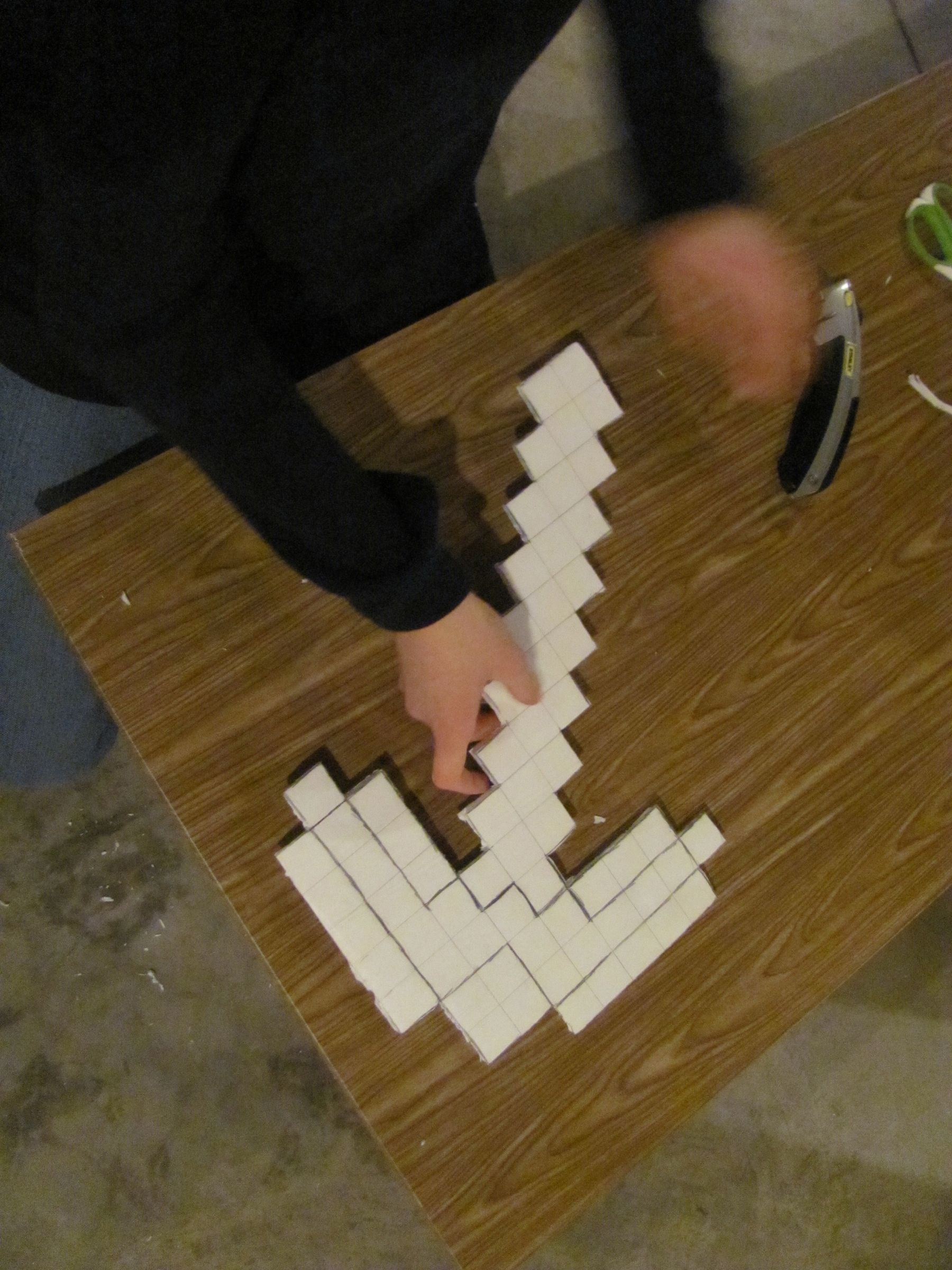 How to Make a Minecraft Diamond Pickaxe : 9 Steps (with Pictures ...