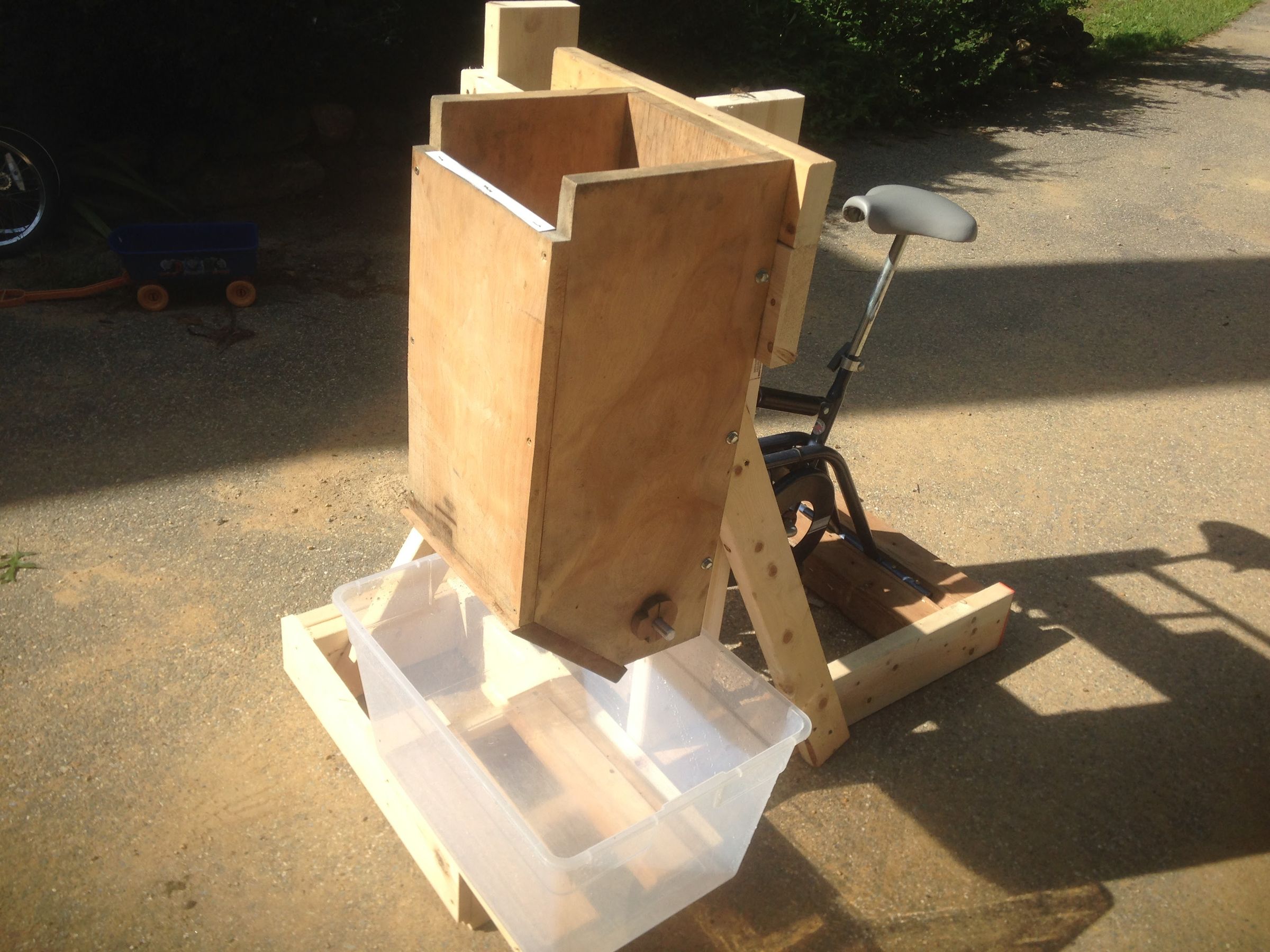 Apple Press and Apple Grinder - on the Cheap : 5 Steps (with Pictures ...