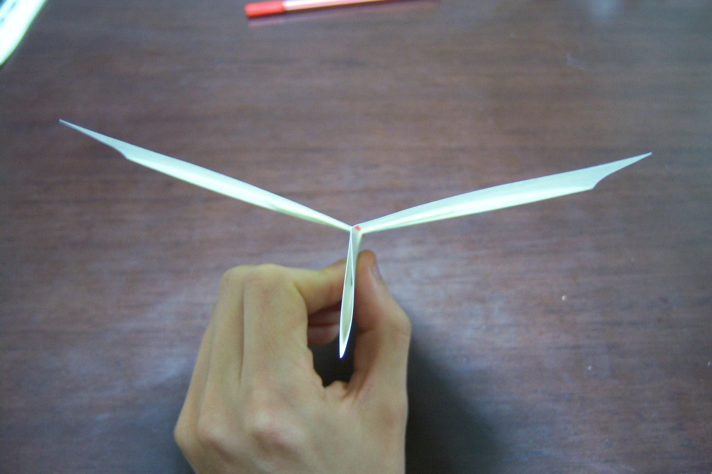 World's Best Paper Airplane - Simple and Sturdy : 10 Steps - Instructables
