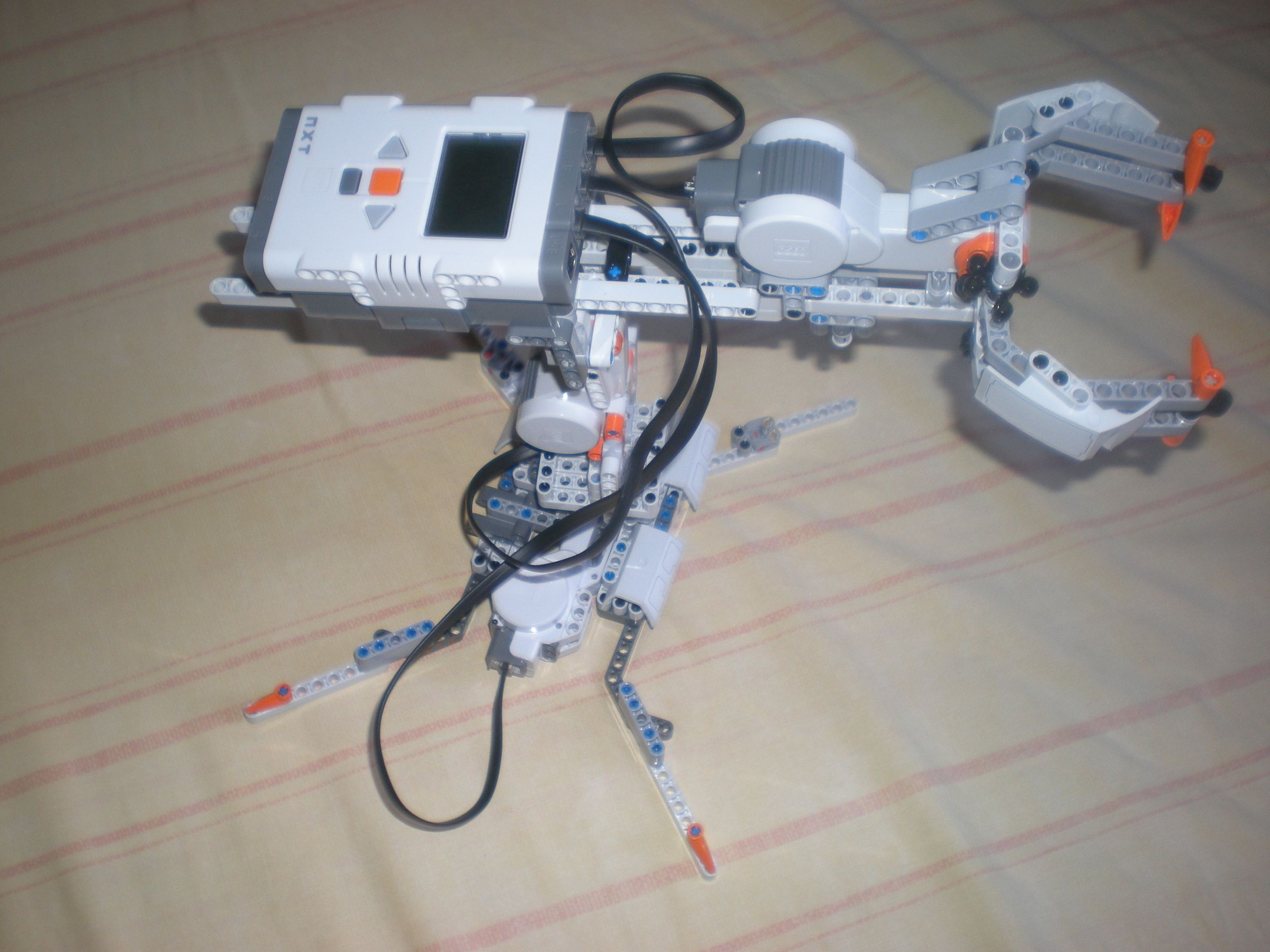 Lego Mindstorms NXT 2.0 Grabber Arm - Instructables