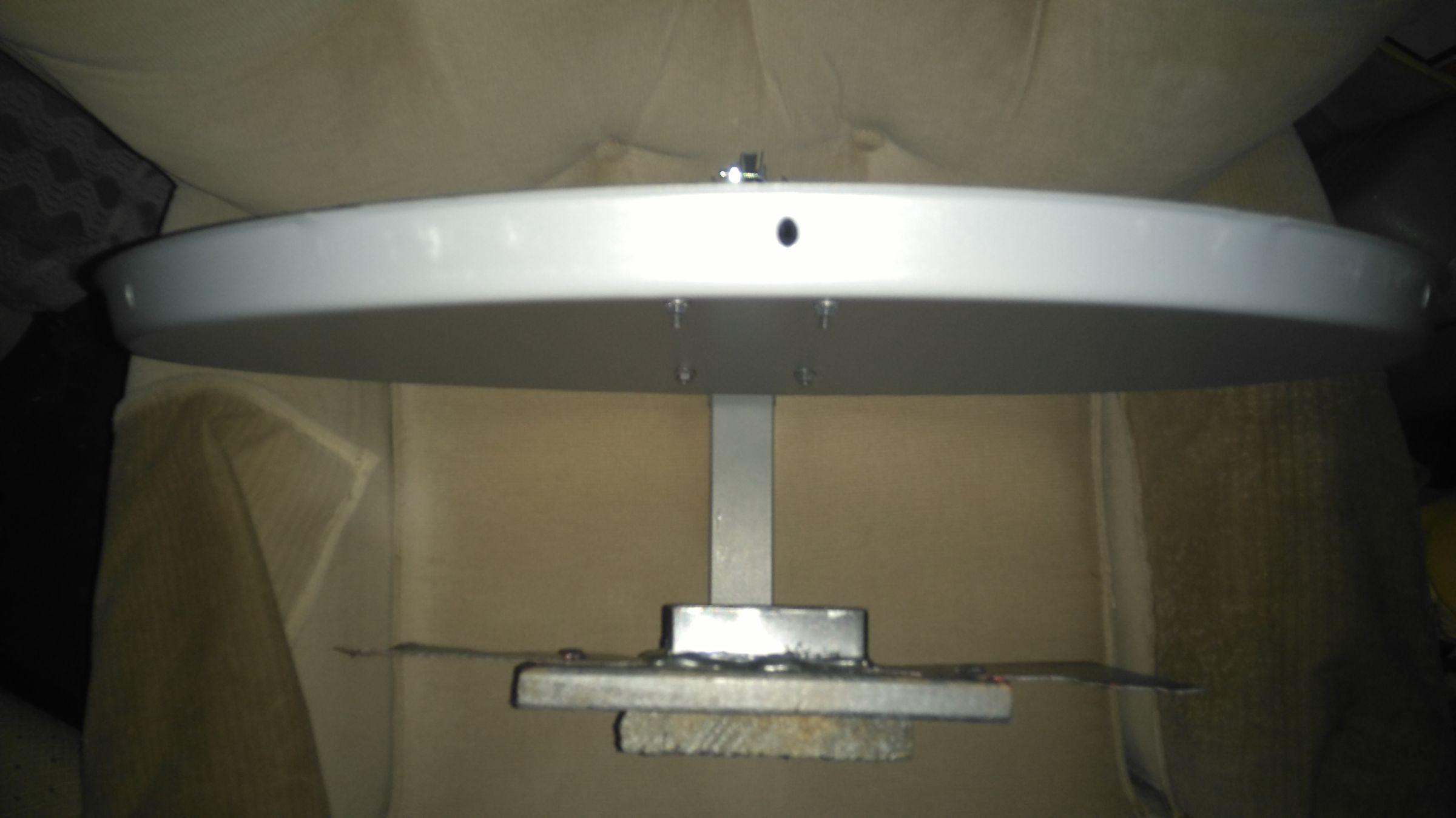 Make a High Performance TV Antenna From a Satellite Dish and a Few ...