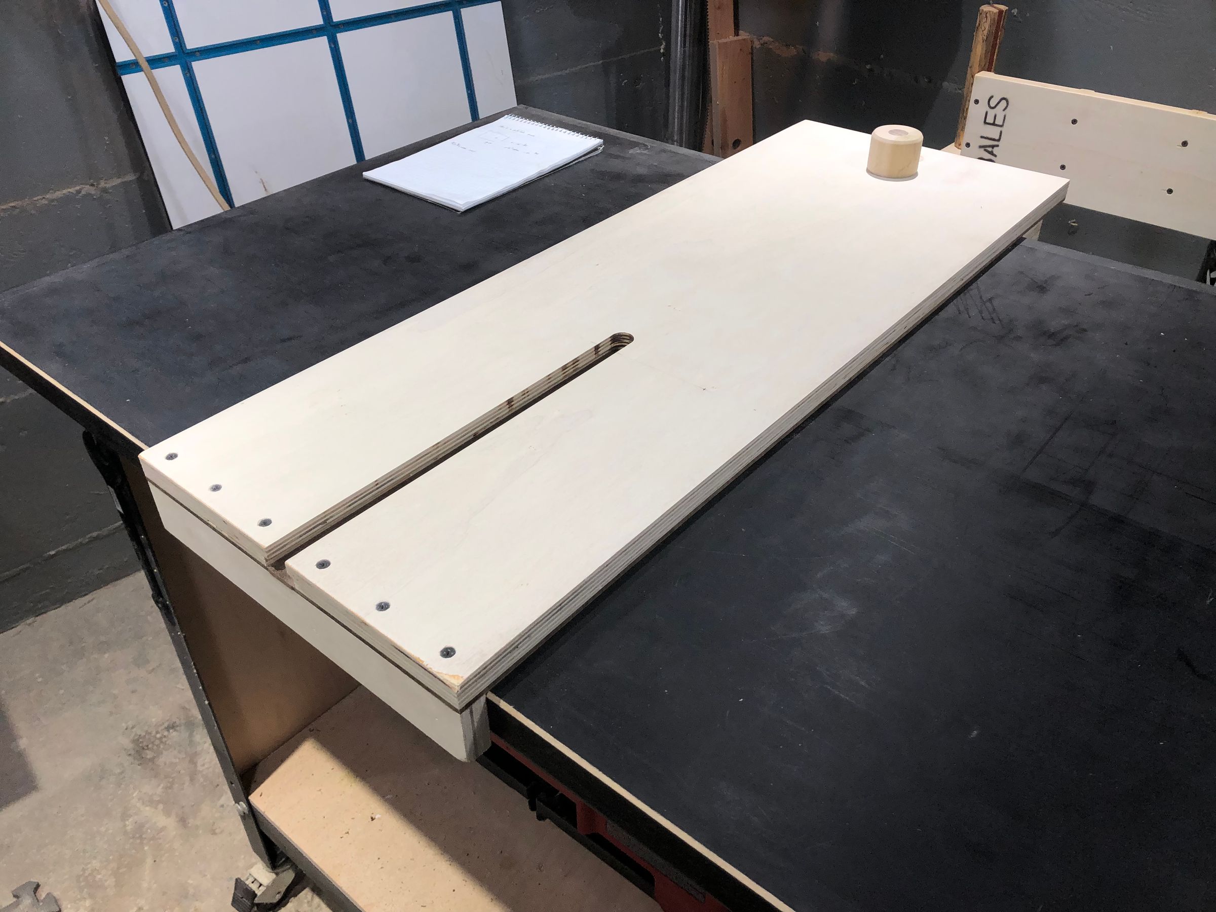 The Multi-Function Router Table Jig : 12 Steps (with Pictures ...