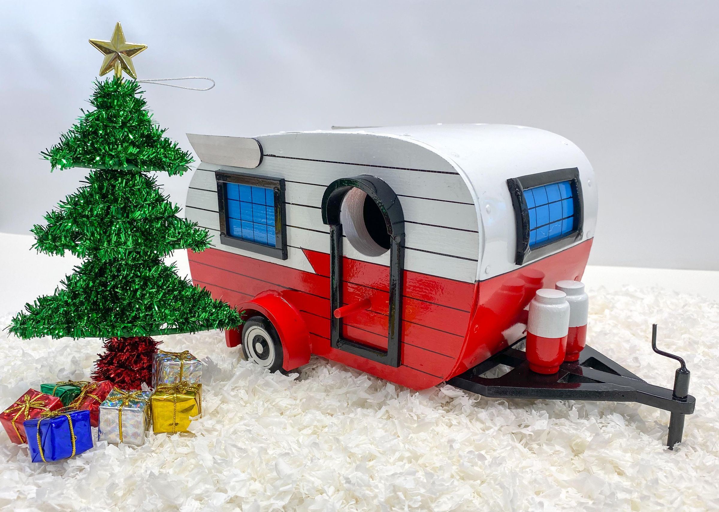 Vintage Camper Birdhouse : 8 Steps (with Pictures) - Instructables