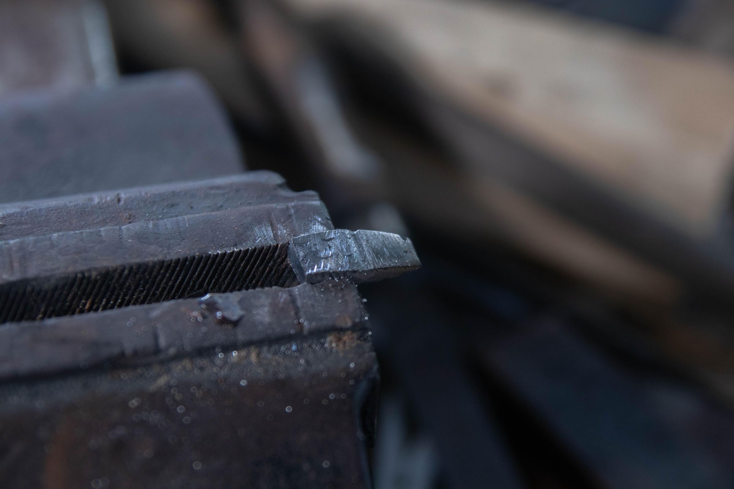 Axe Made From Bike Chain and an Old Rasp. Aka: Mad Maxe! : 13 Steps ...