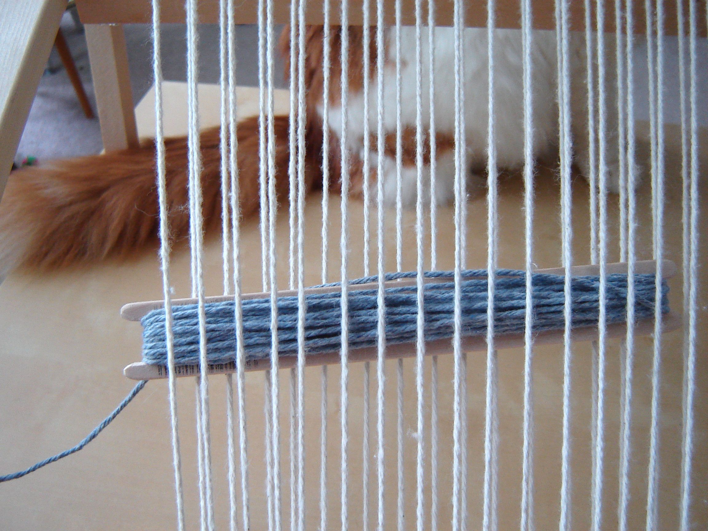 How to Weave on a Frame Loom : 8 Steps (with Pictures) - Instructables