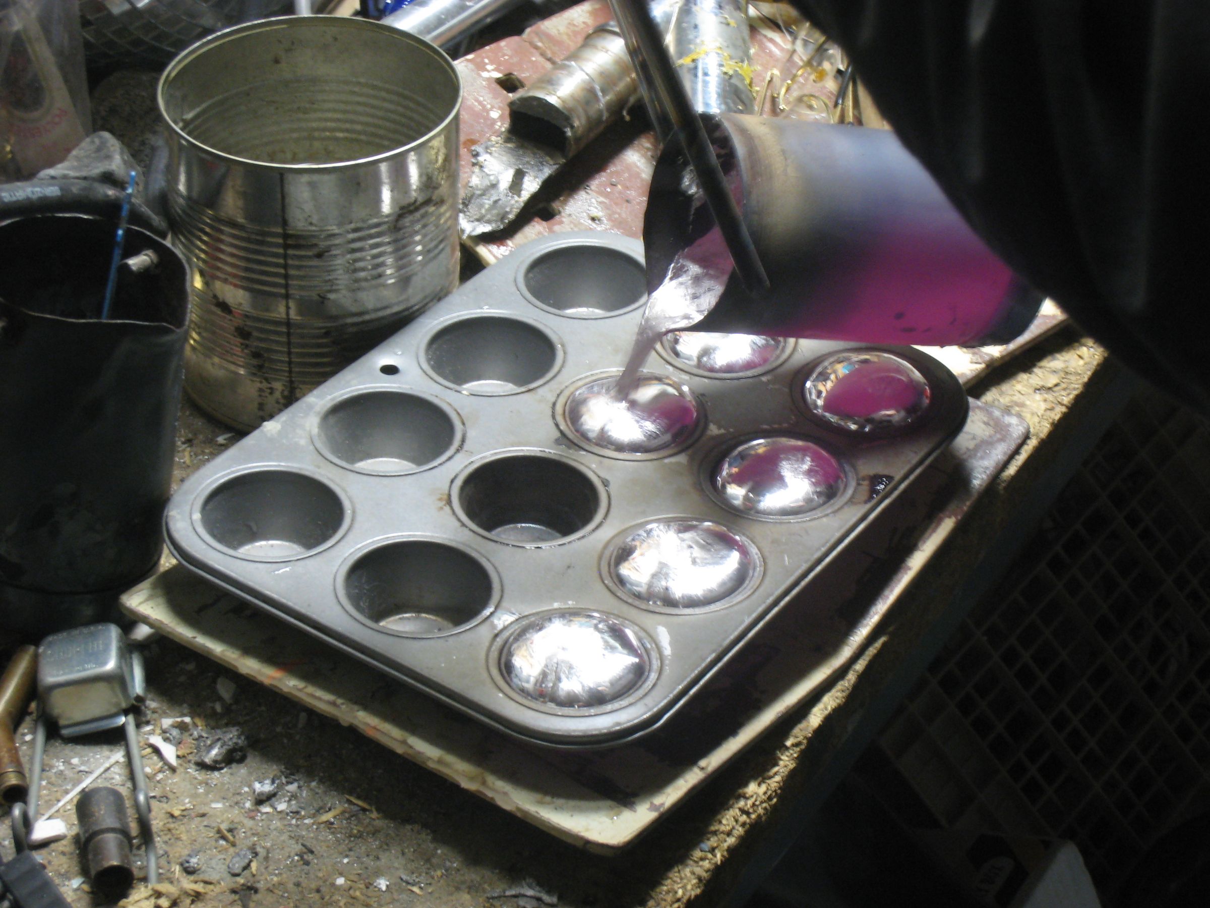 Ultimate Guide to Making a Cheap But Effective Aluminium Forge. : 5 ...
