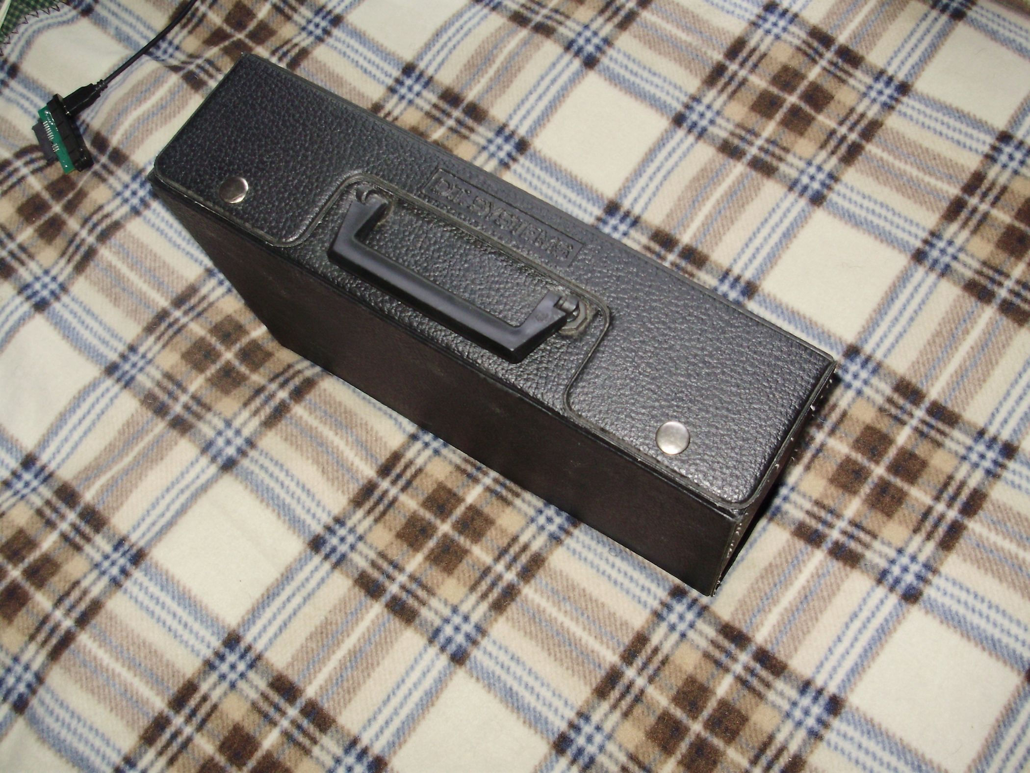 Cheap Padded Case for Your Electronics : 4 Steps - Instructables