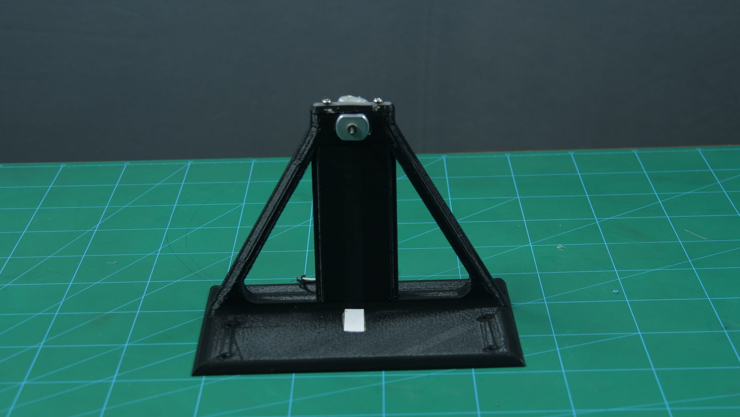 Persistence of Vision (PoV) Display Using Arduino : 11 Steps (with ...
