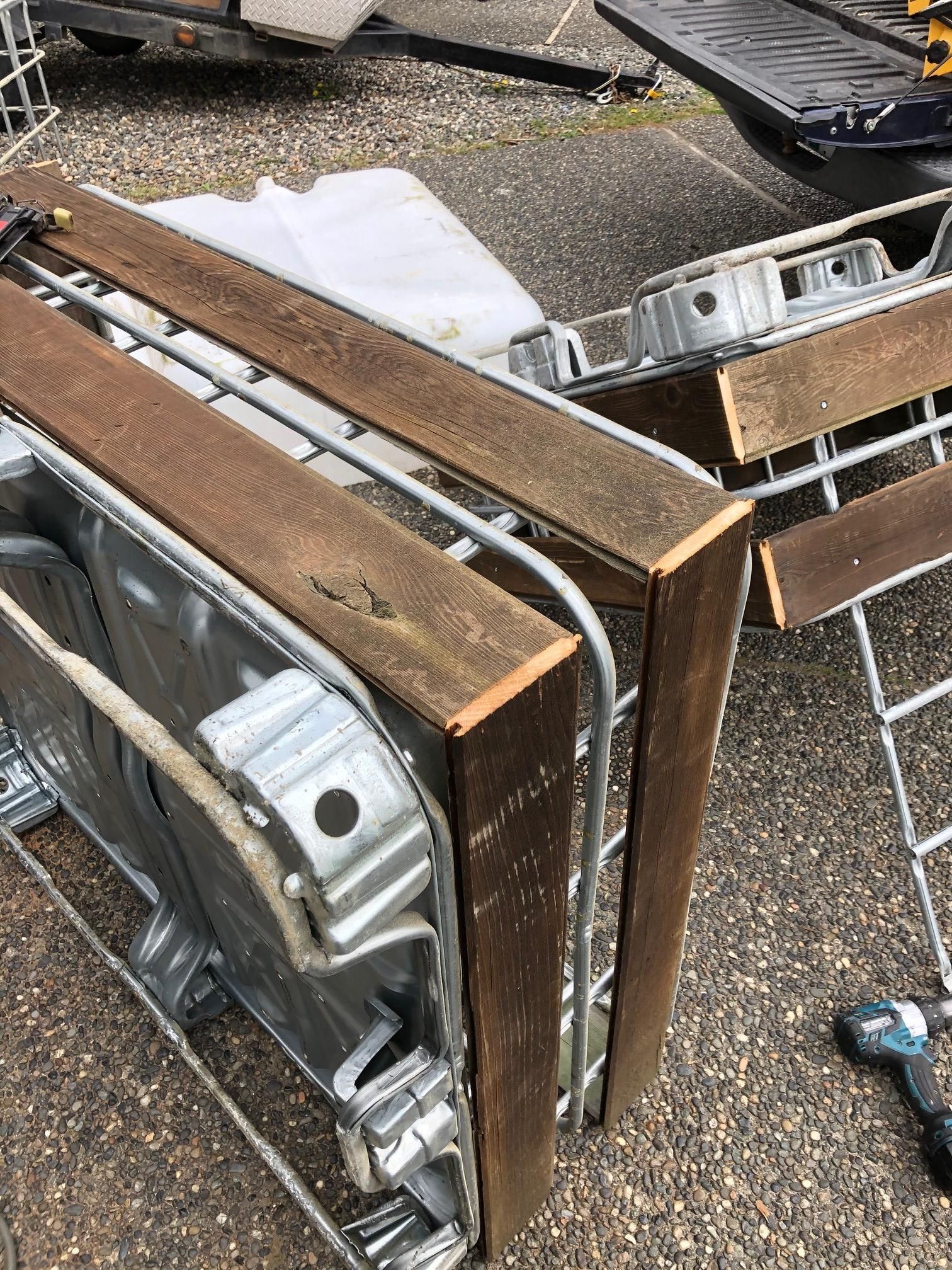 Garden Planters - From an IBC Tote and Old Fence : 13 Steps (with ...