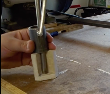 Sharpening Jig for Woodturning Gouges : 7 Steps (with Pictures ...