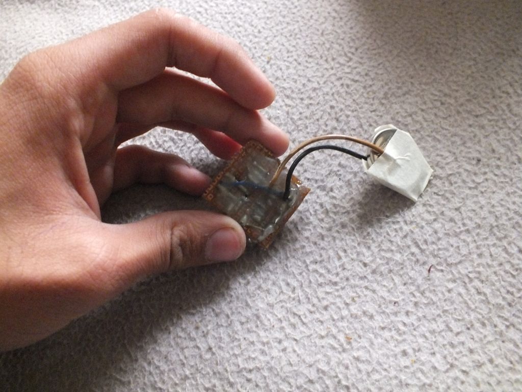 Smallest Binary Clock : 3 Steps - Instructables