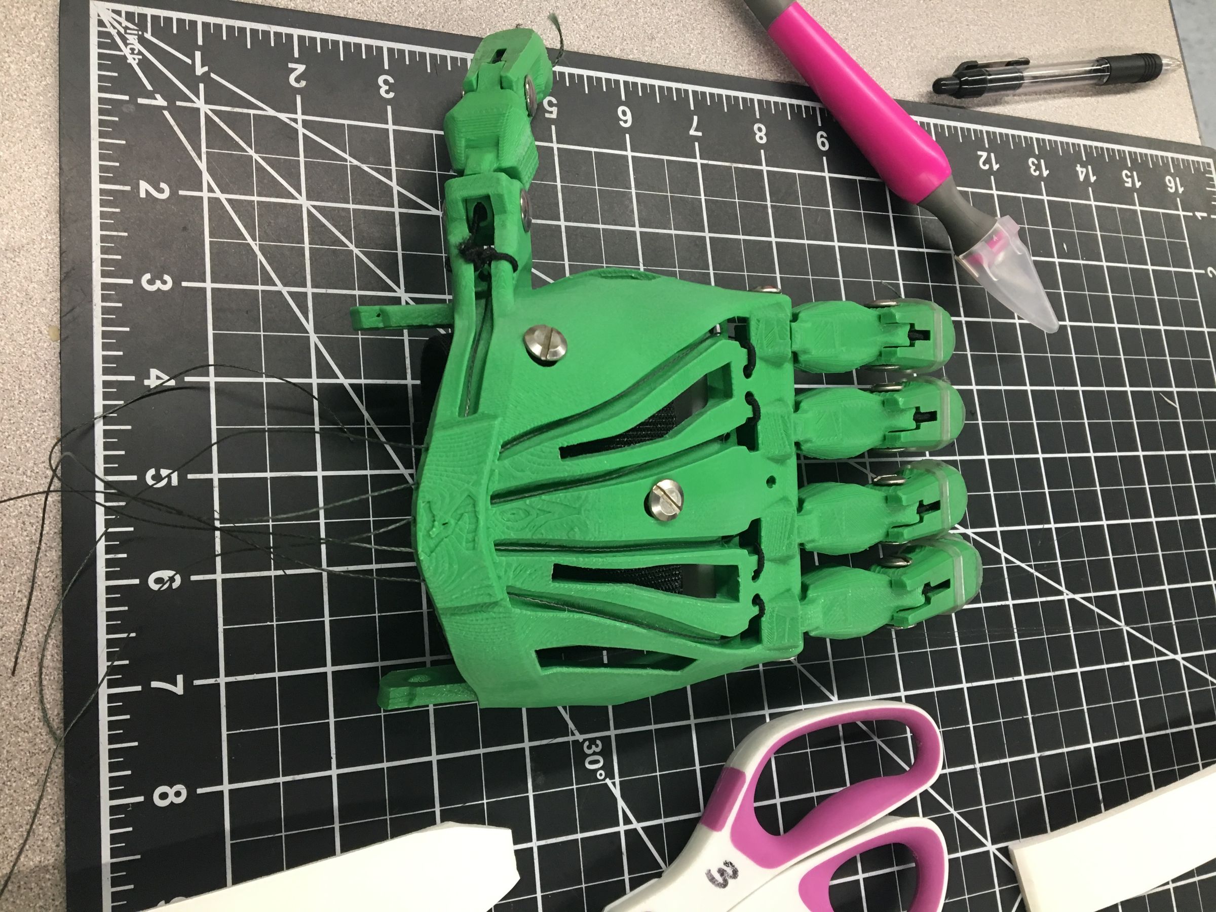 Cyborg Beast Hand : 13 Steps (with Pictures) - Instructables
